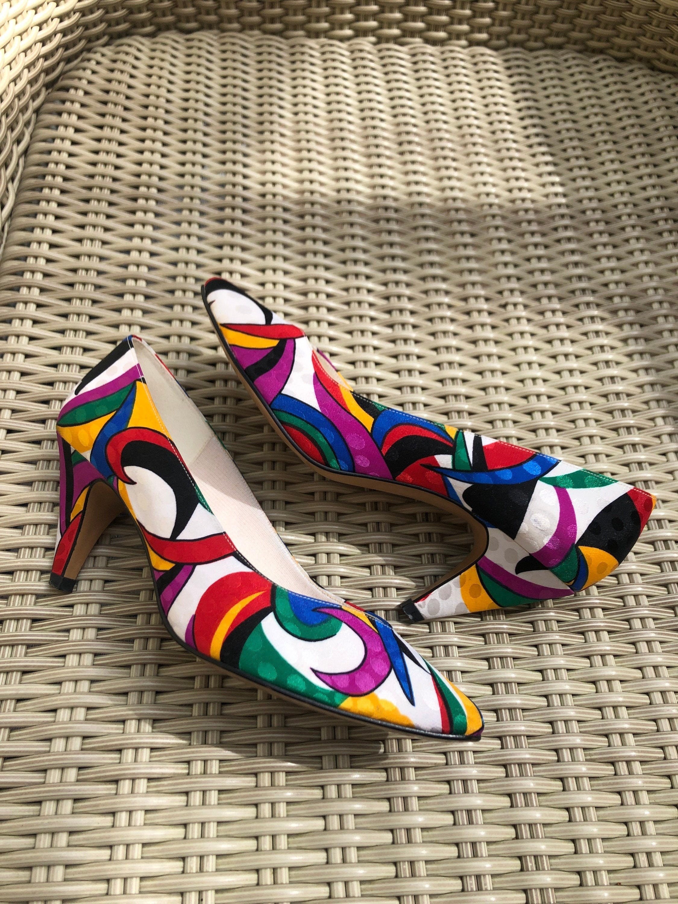 Vintage 80’s Bright Colorful Print Fabric Wrapped Pumps | Shop THRILLING