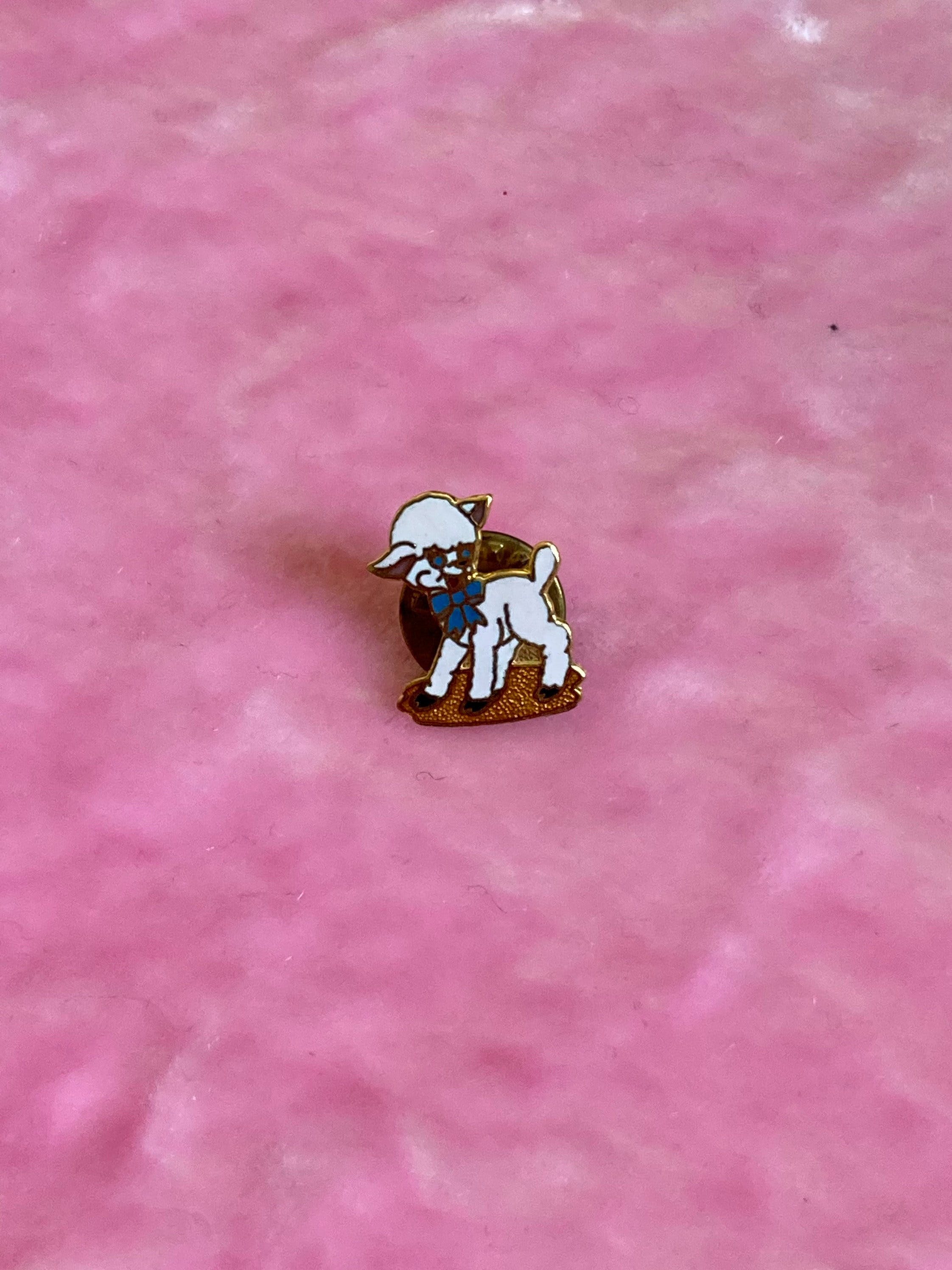 Vintage 80’s Fluffy Little Lamb Pin | Shop THRILLING
