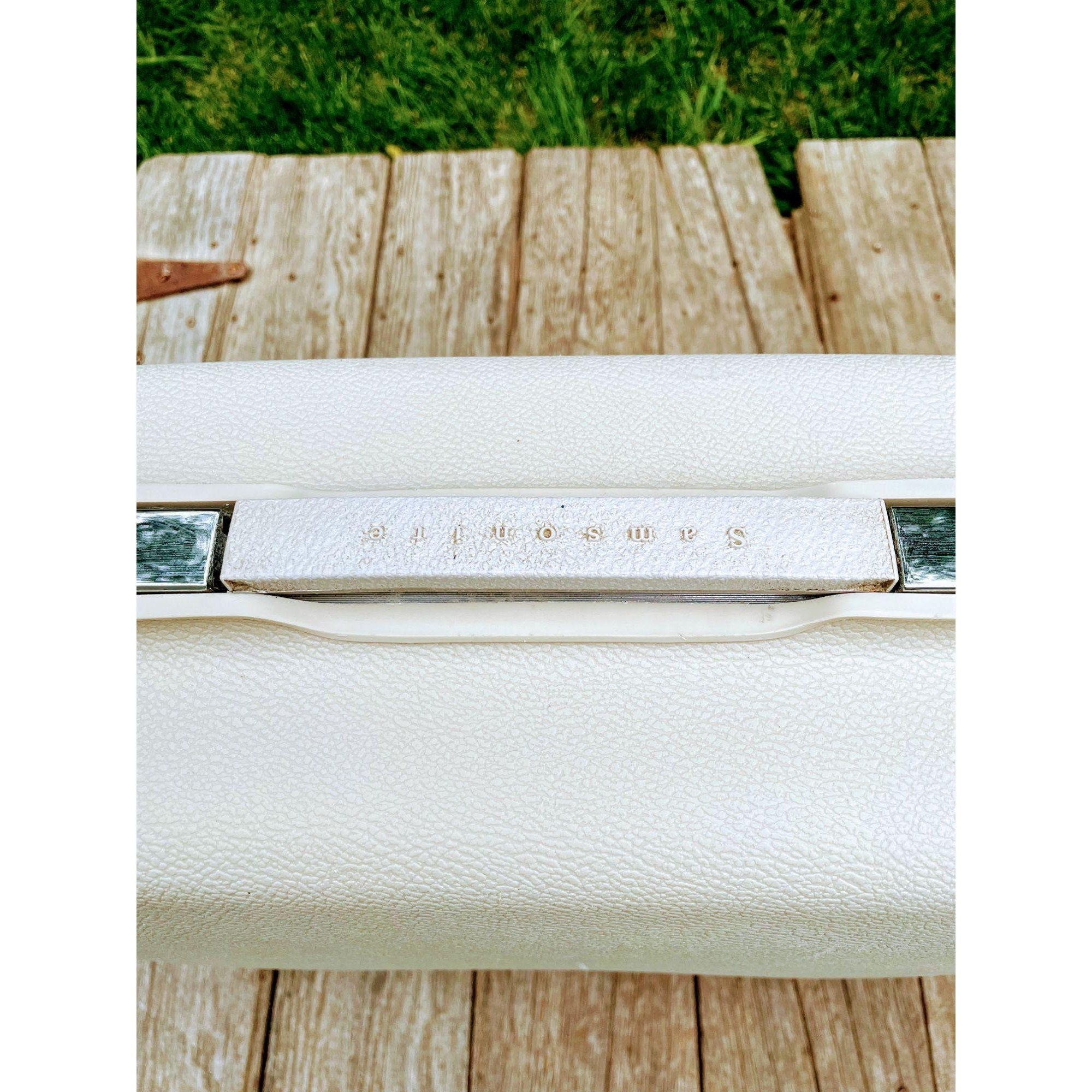 Vintage Samsonite Cream/white Hardshell Suitcase by Samsonite | Shop ...