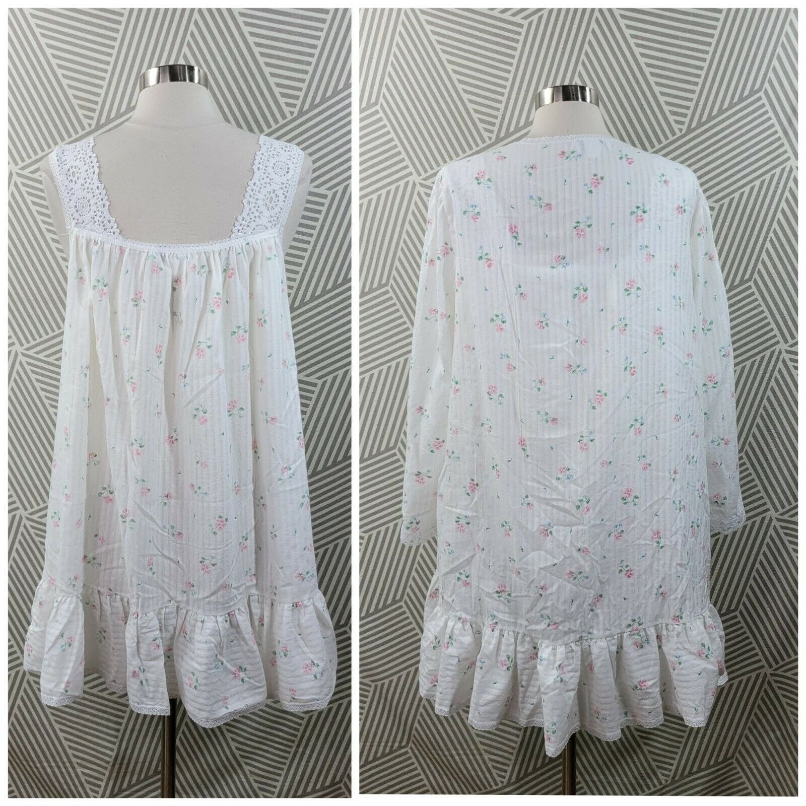 Vintage White Floral Nightgown Robe Set by Willow Creek | Shop THRILLING