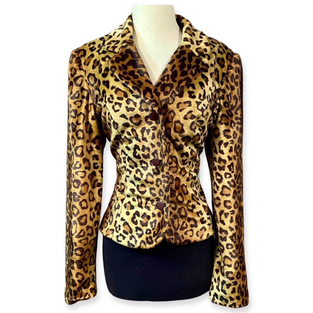 Vintage 90’s Leopard Print Cropped Jacket | Shop THRILLING