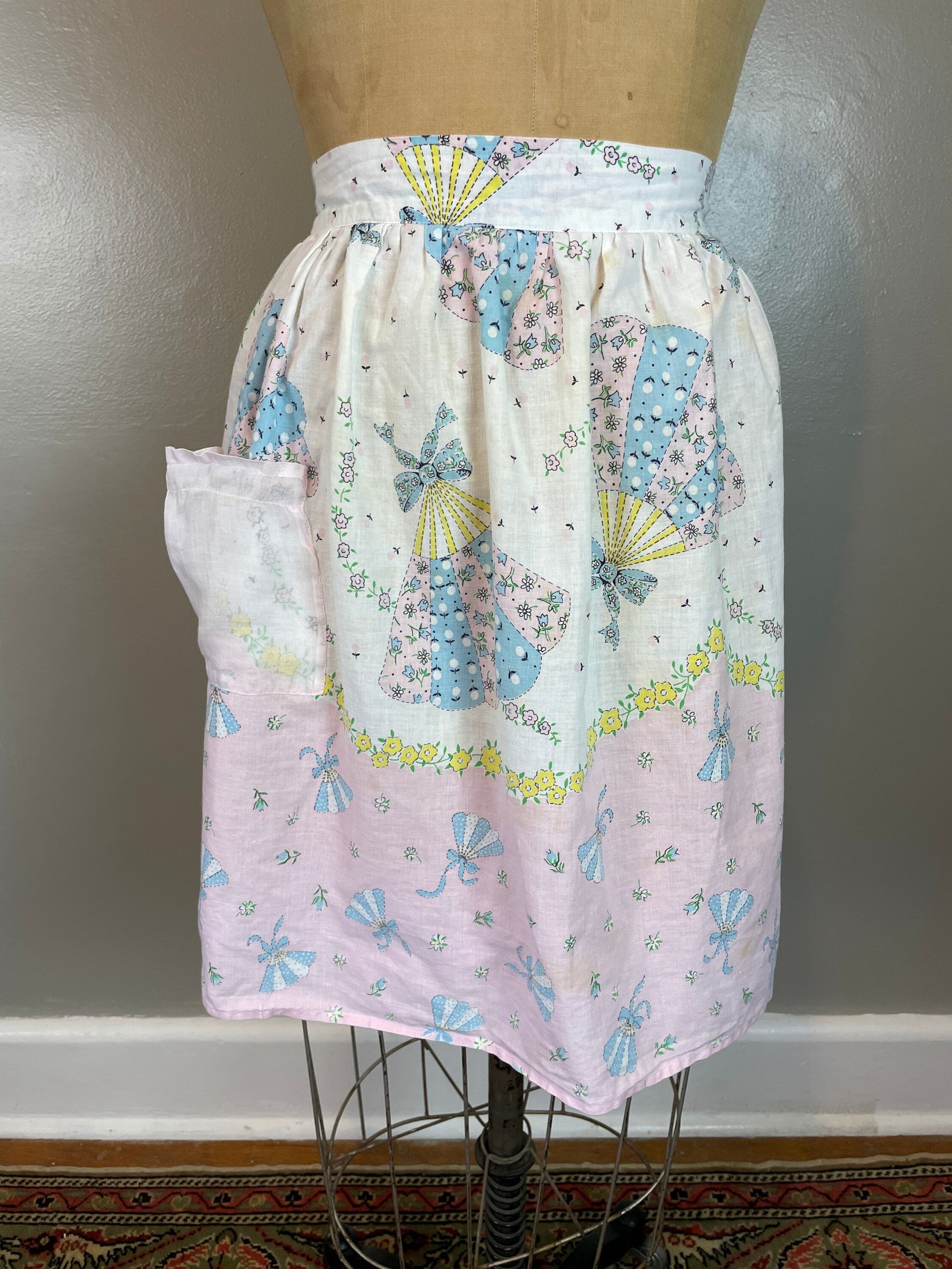 Vintage 50’s Pastel Pink and Blue Fan Apron | Shop THRILLING