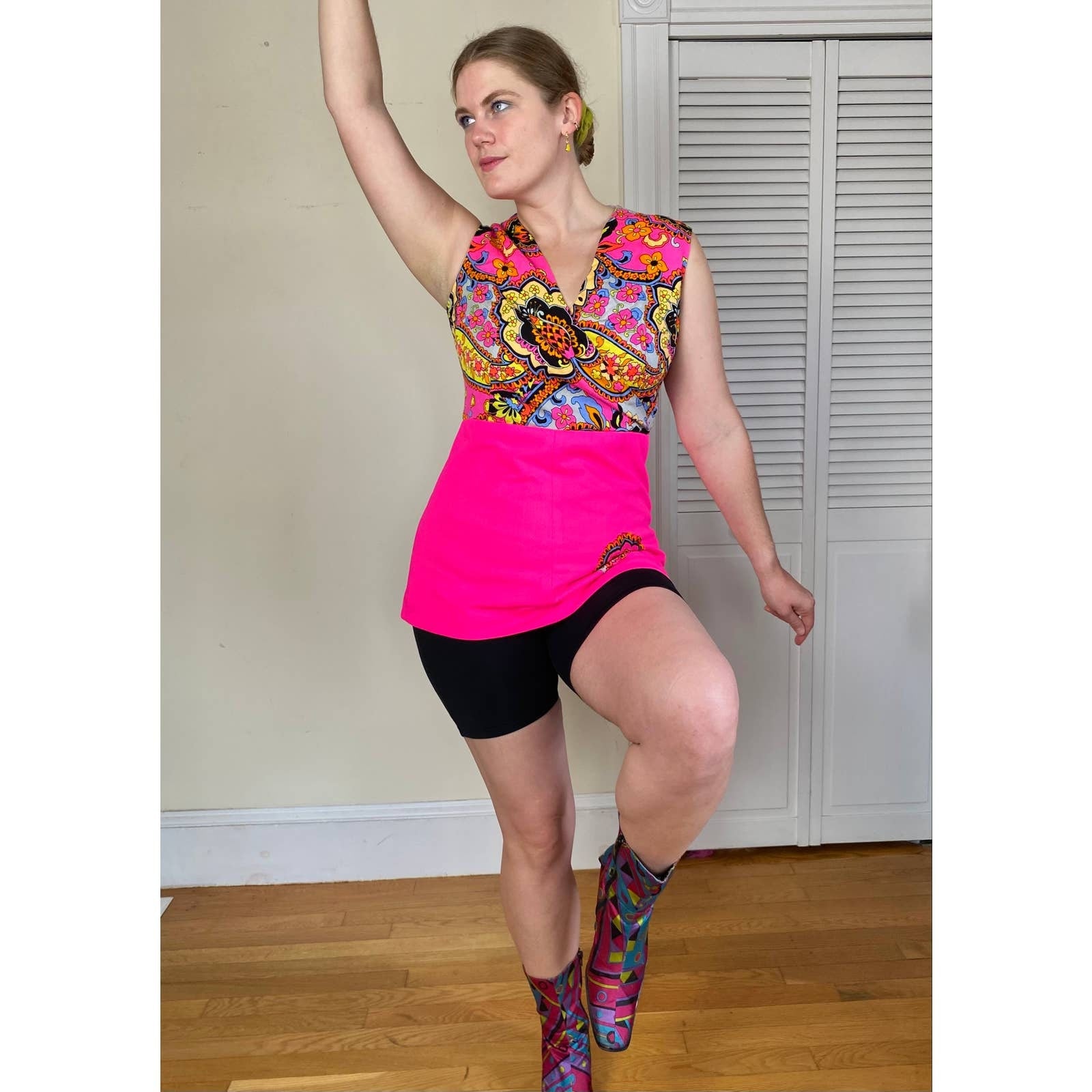Vintage 60’s Hot Neon Pink Paisley Go Go Mini Dress Top | Shop THRILLING