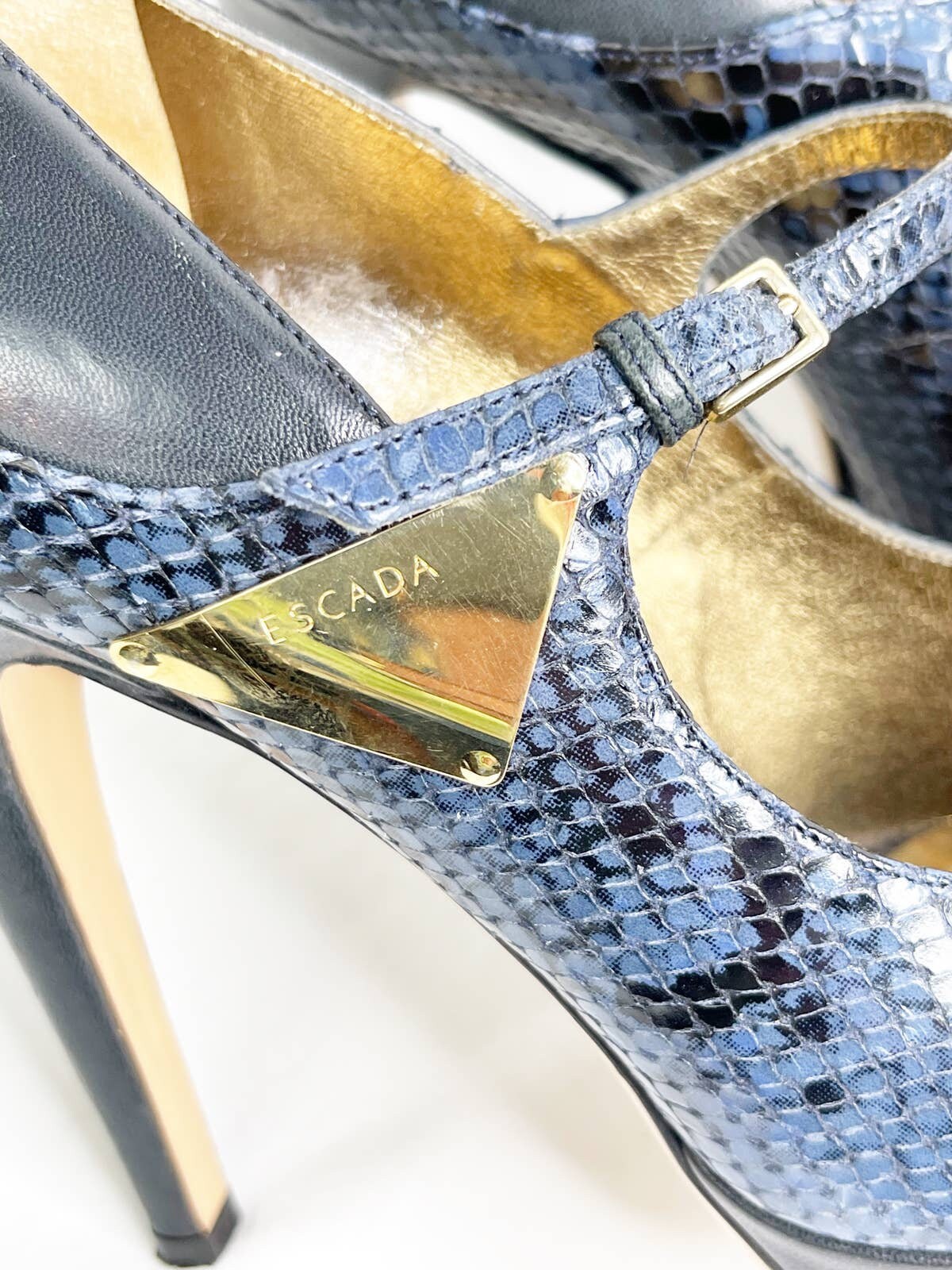Vintage Escada Y2K Navy Platform Pumps by Escada | Shop THRILLING