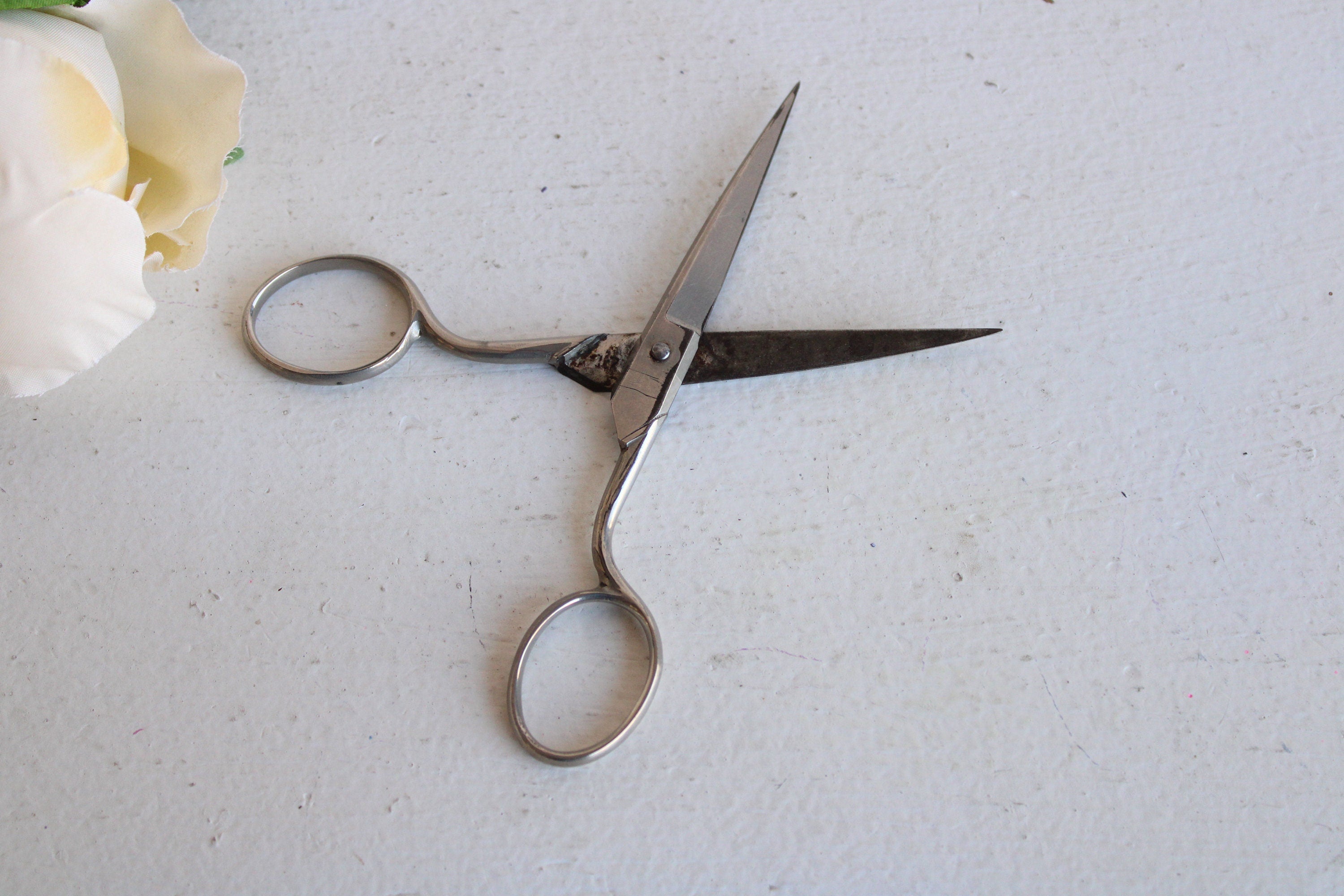 Vintage 10s Scissors by Henkel Company | Shop THRILLING