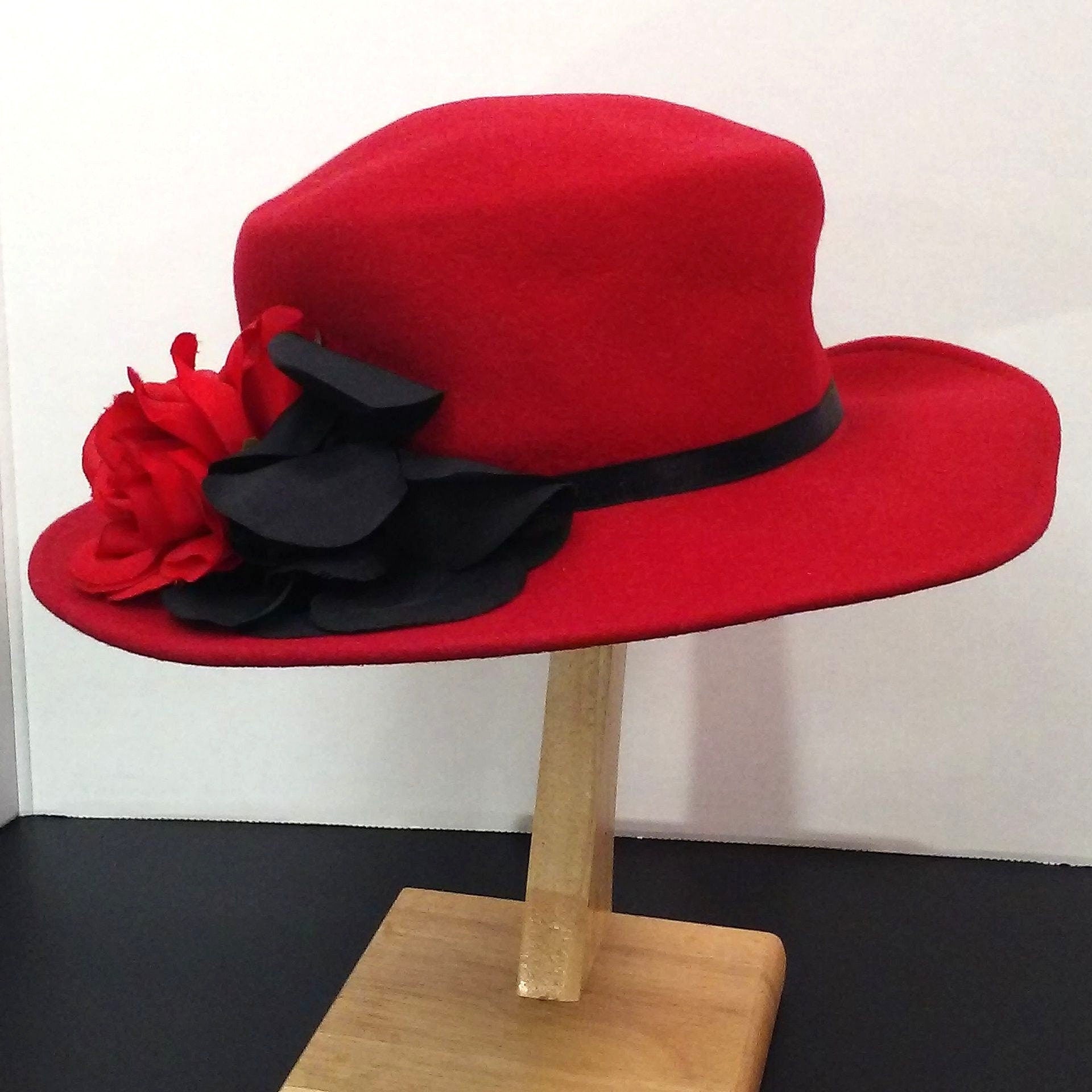 Vintage 80s Red Wool Doeskin Felt Spanish-style Hat Importina By ...