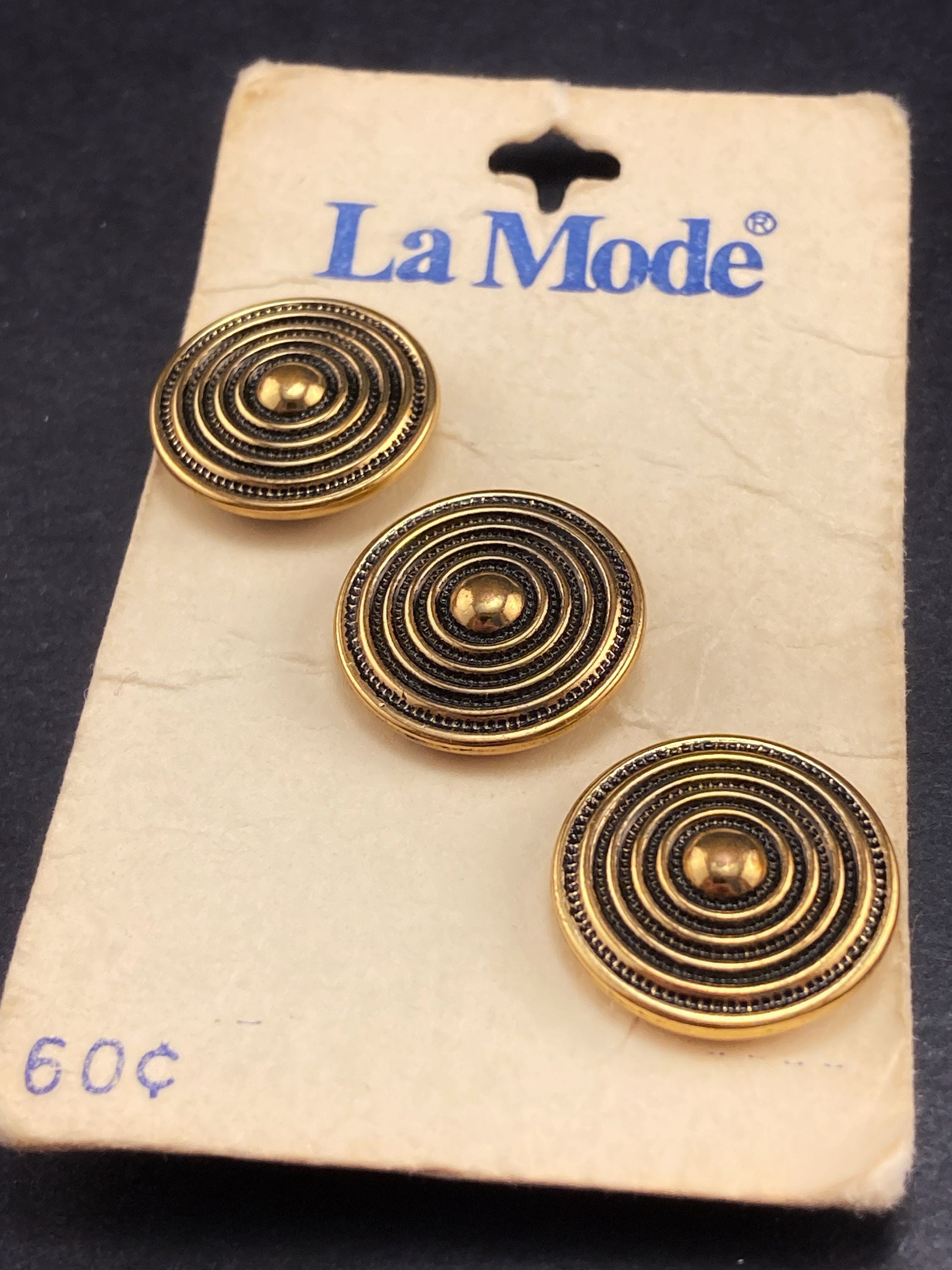 Vintage Gold Metal Buttons with Target Symbol | Shop THRILLING