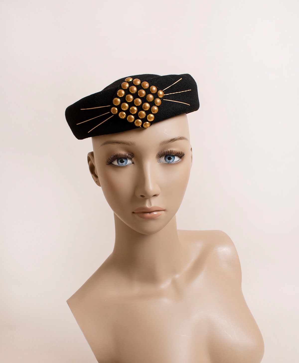 Vintage 30s Studded Black Wool Hat - Round Bell Hop Art Deco Look - Sm ...