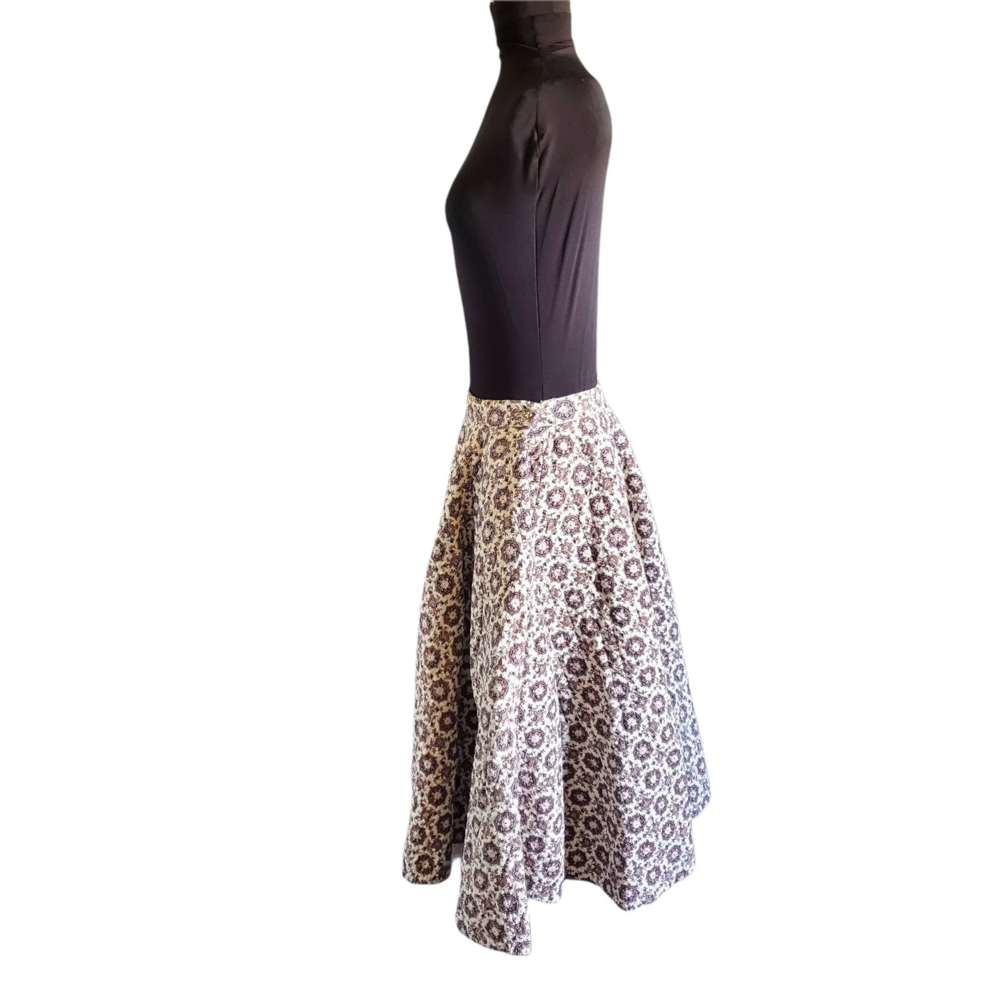 Vintage 70s Ilene Ricky Heavyweight Quilted Full Circle Skirt by Ilene ...