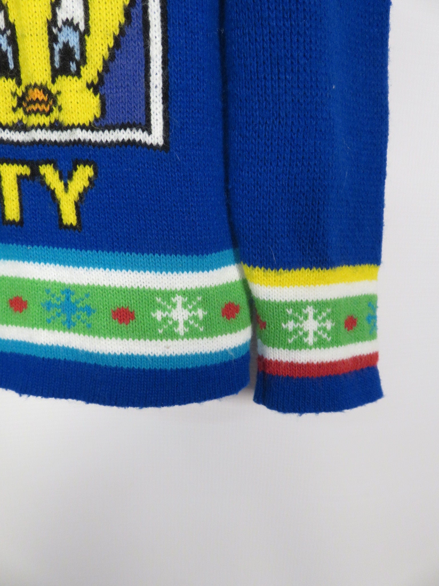 Vintage 90s Tweety Looney Tunes Winter Snowflake Motif Knit Sweater by ...