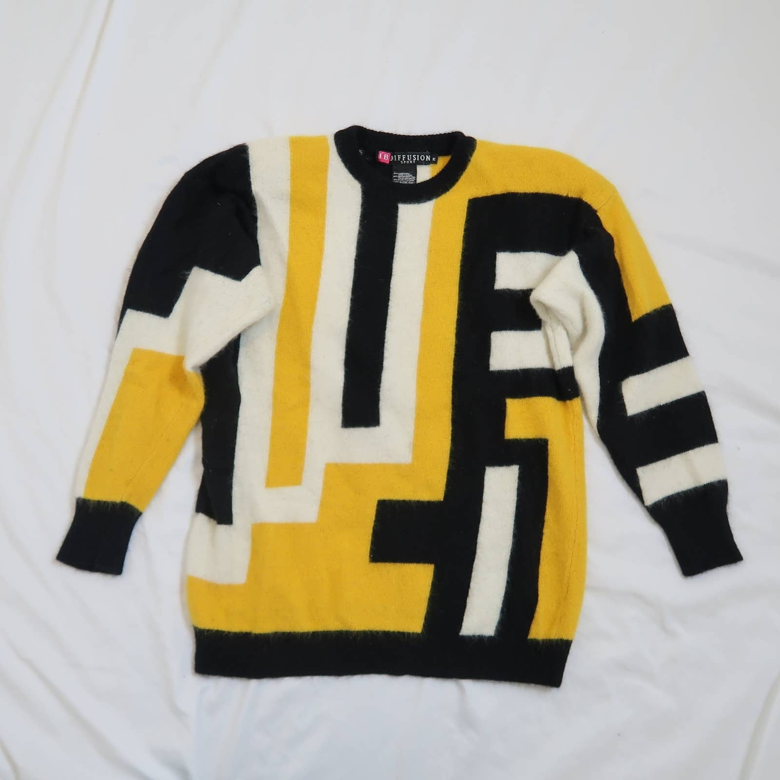 Vintage 80s I B Diffusion Yellow Black and White Graphic Line Wool ...