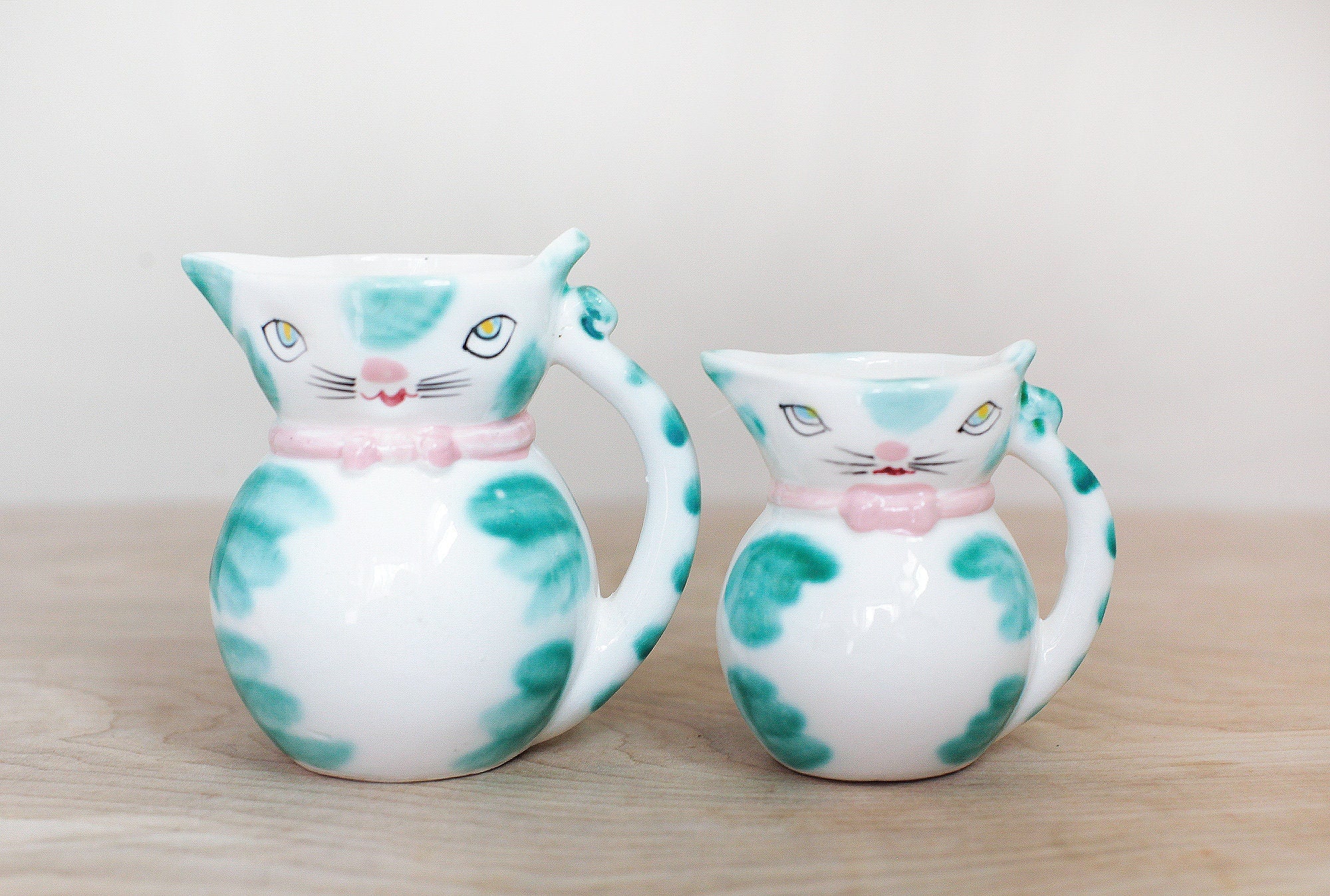 Vintage Kitty Cat Milk Jug Set by Lipper and Mann | Shop THRILLING