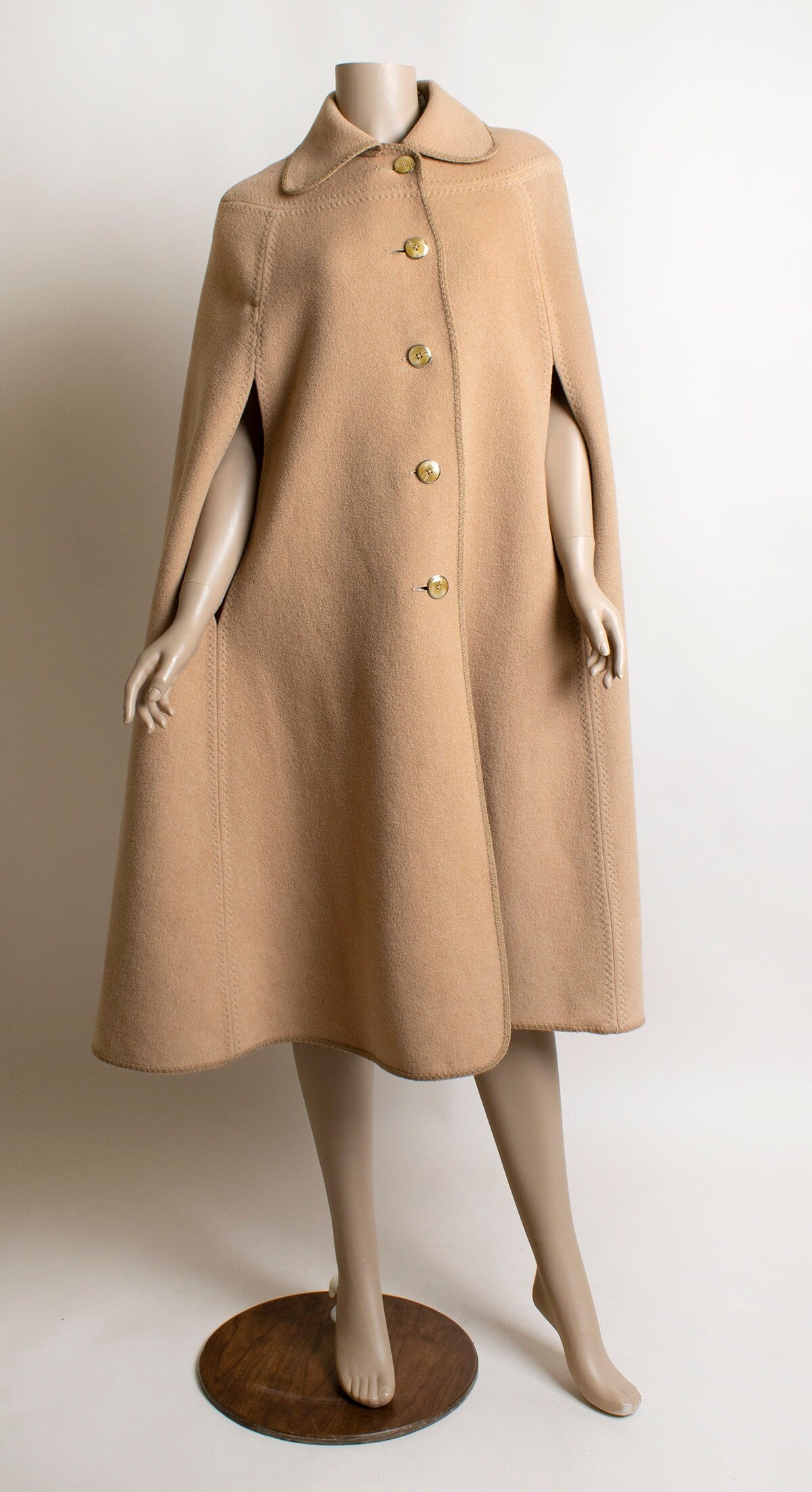 Vintage Reversible Wool Cape Eggshell White and Light Cocoa Brown Butt ...