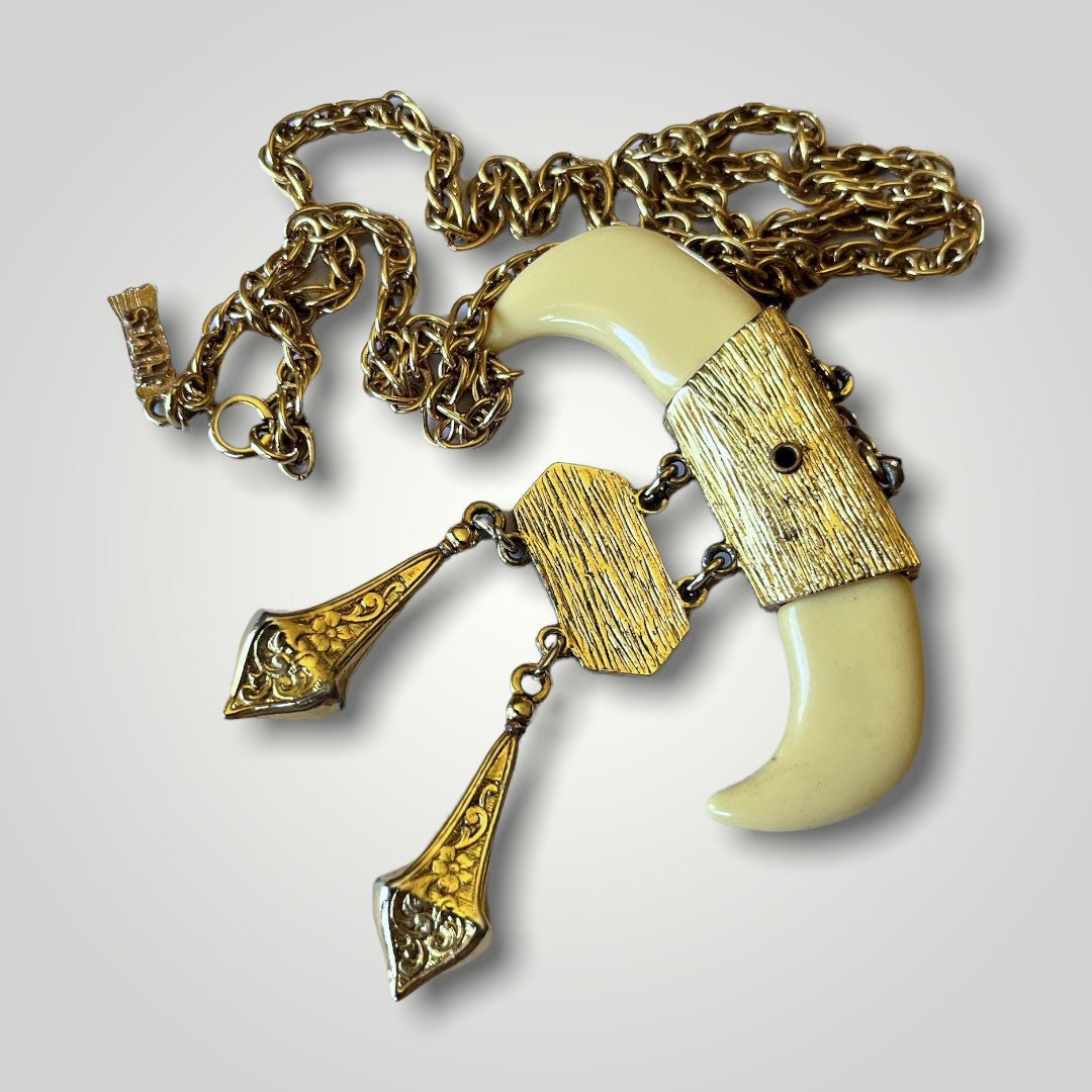 Vintage 60s/70s 70s Gold Tone Metal Necklace By Hms | Shop THRILLING