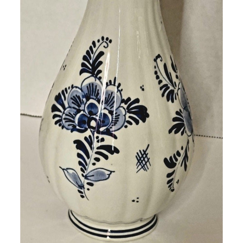 Vintage Hand Painted Delft Holland Vase | Shop THRILLING