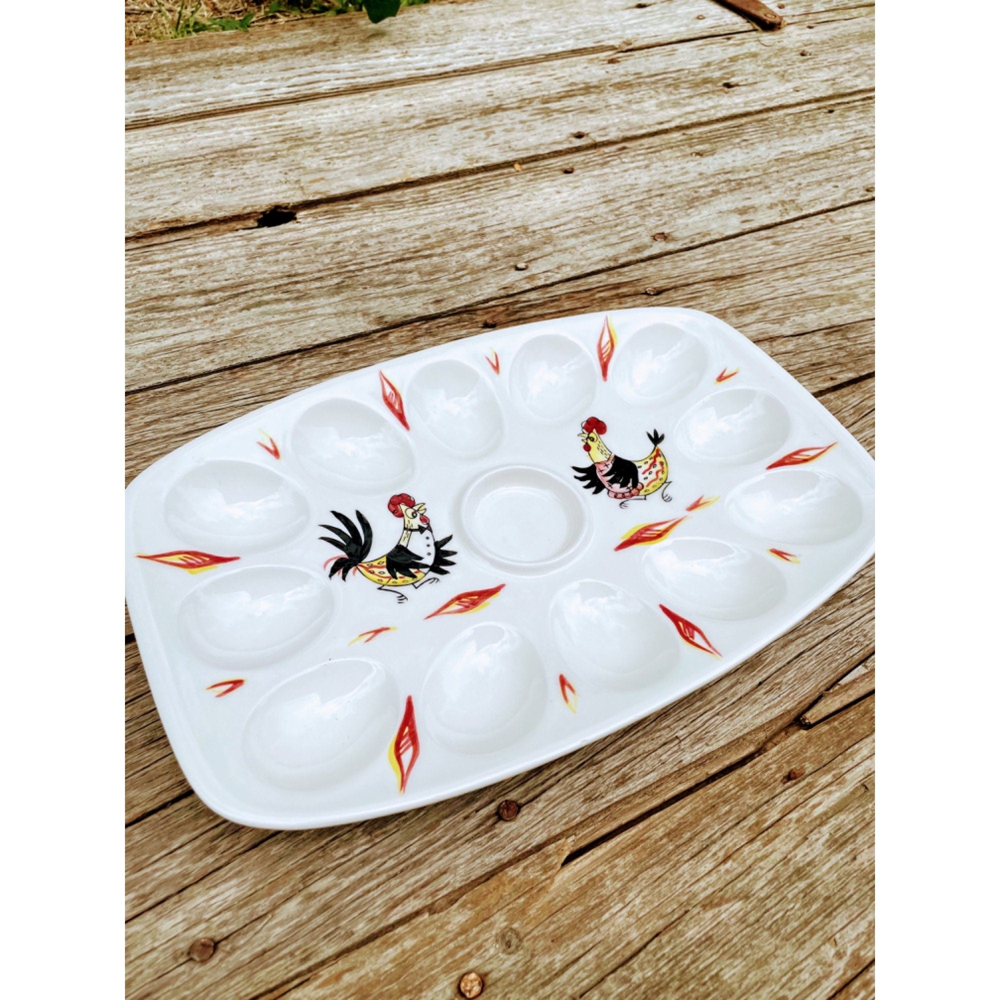 60s Vintage Mcm Egg Plate Hand Painted Chickens Roosters | Shop THRILLING