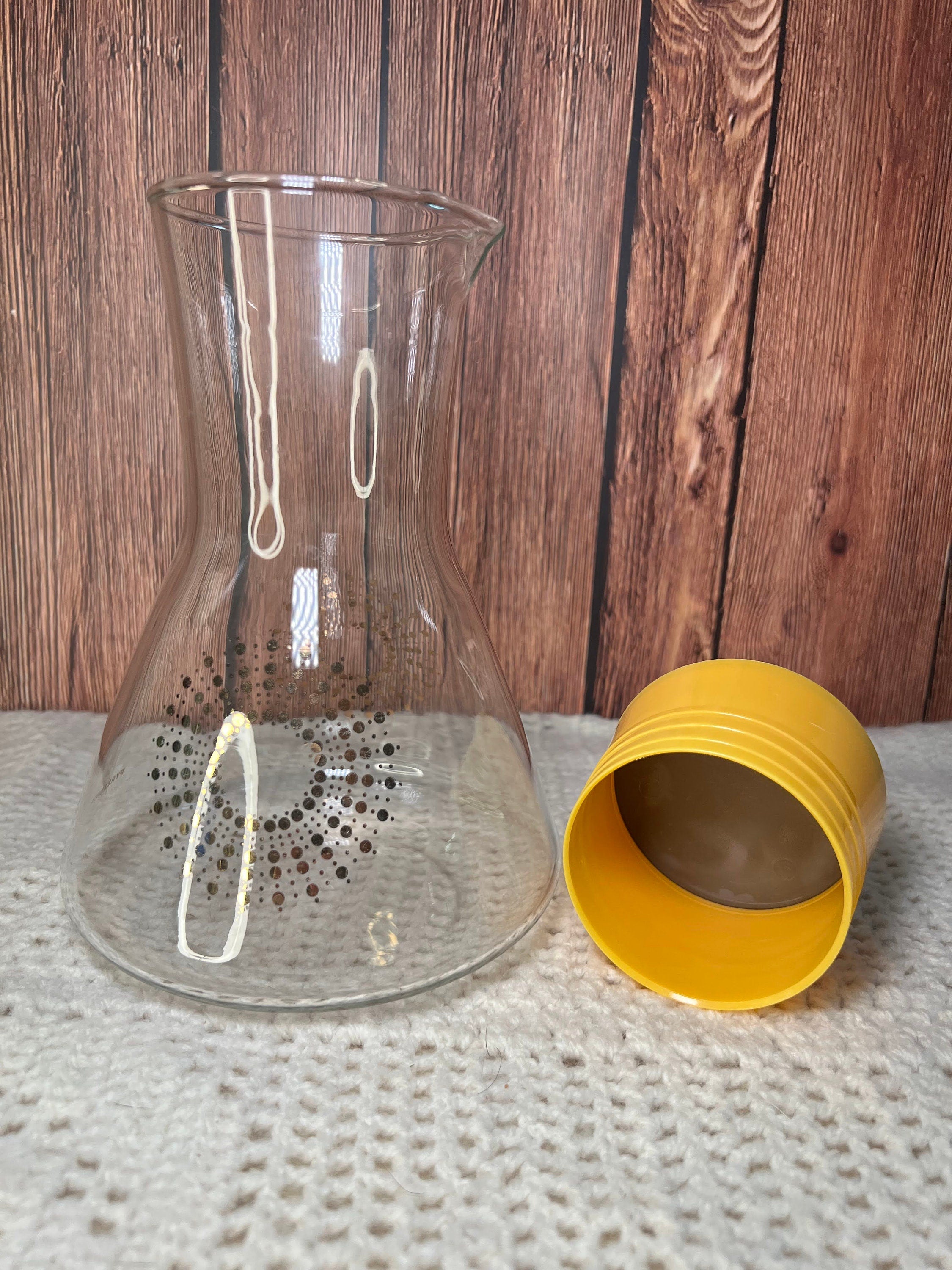 Vintage 70s Pyrex Atomic Sunburst Carafe by Pyrex | Shop THRILLING