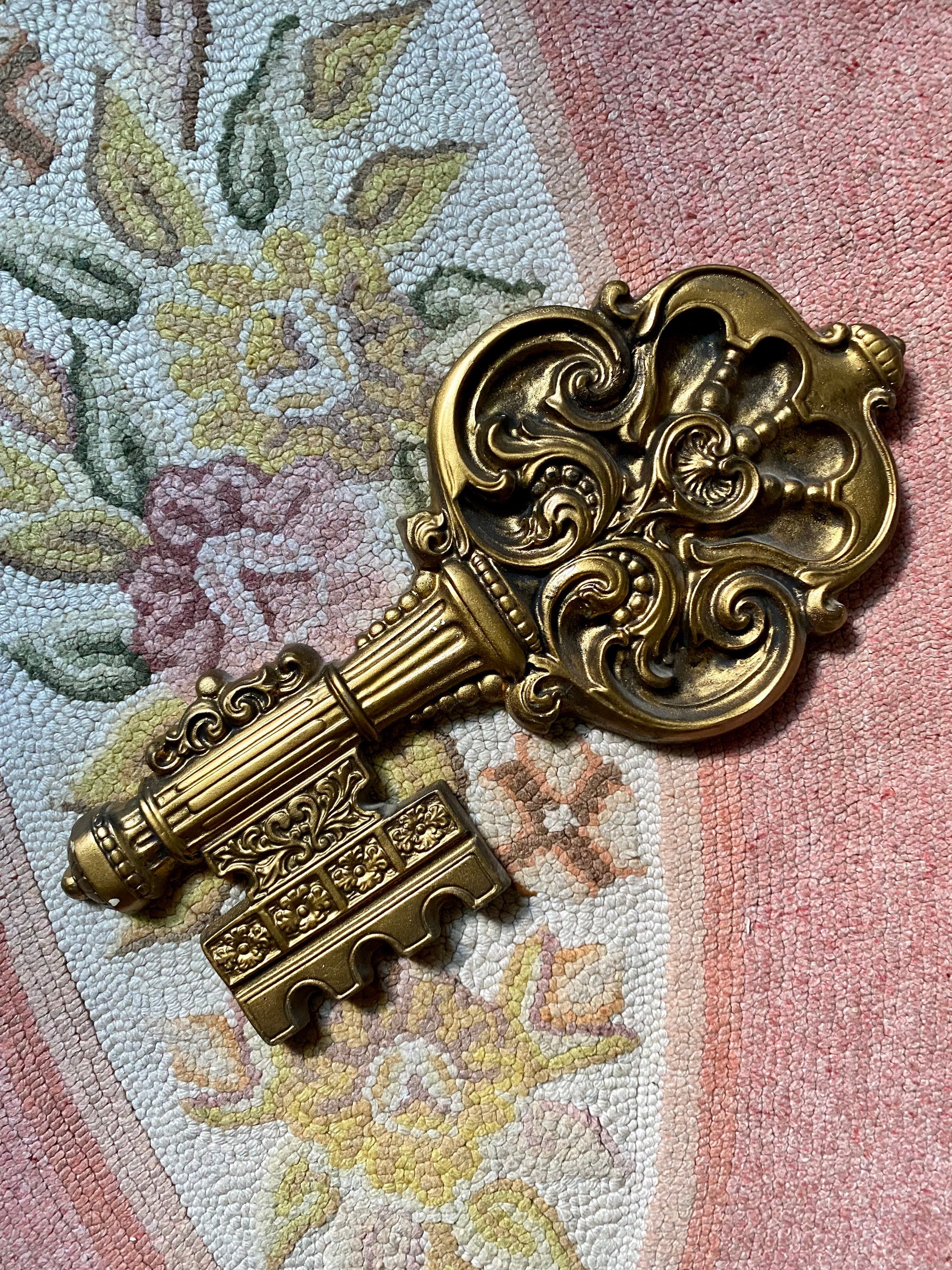 Vintage 50s Midcentury Golden Skeleton Key Chalkware Wall Hanging/wall ...