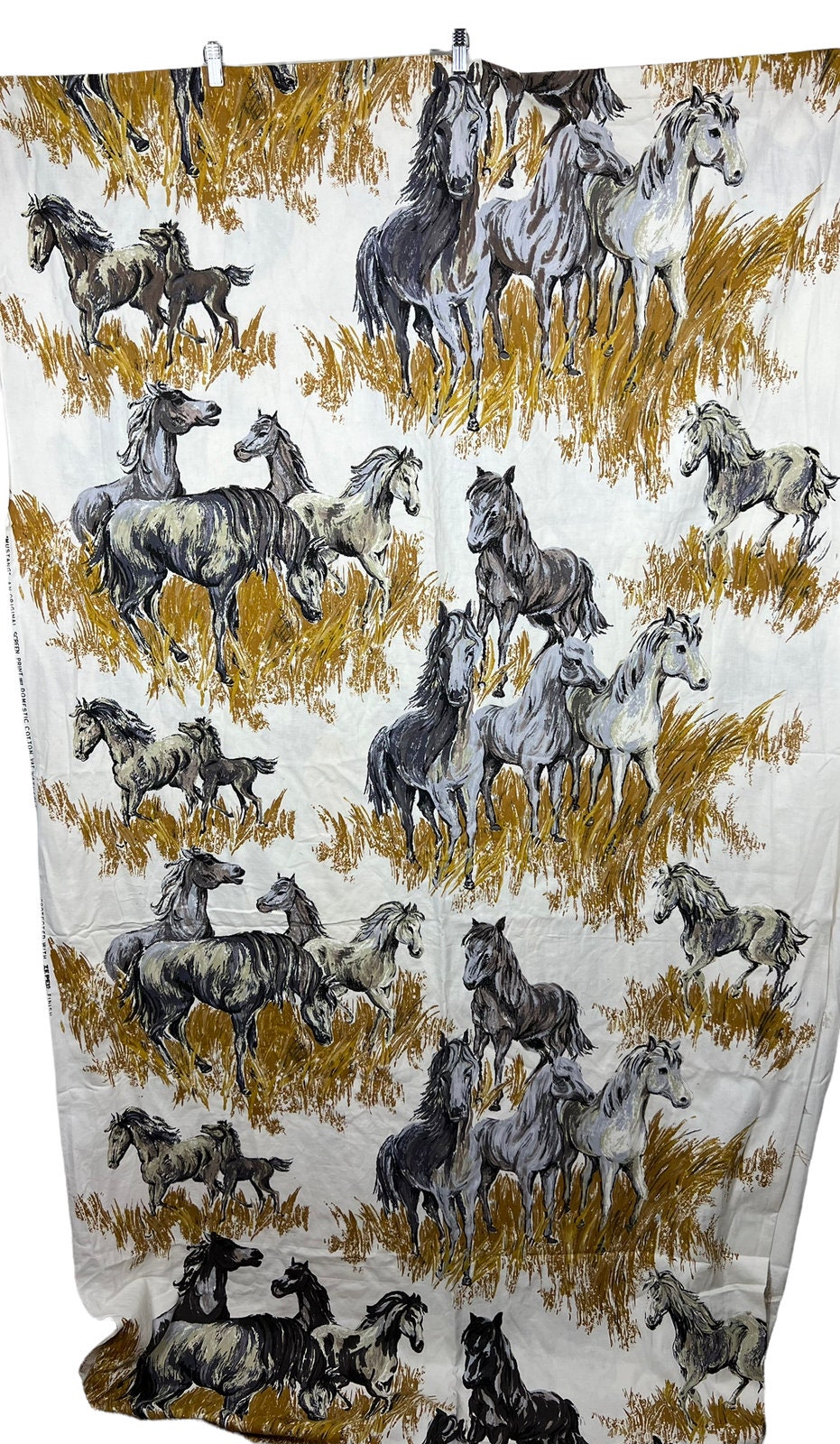 Vintage Mcm Mustang Horse White Cotton Fabric Extra Large Remnant Eque ...
