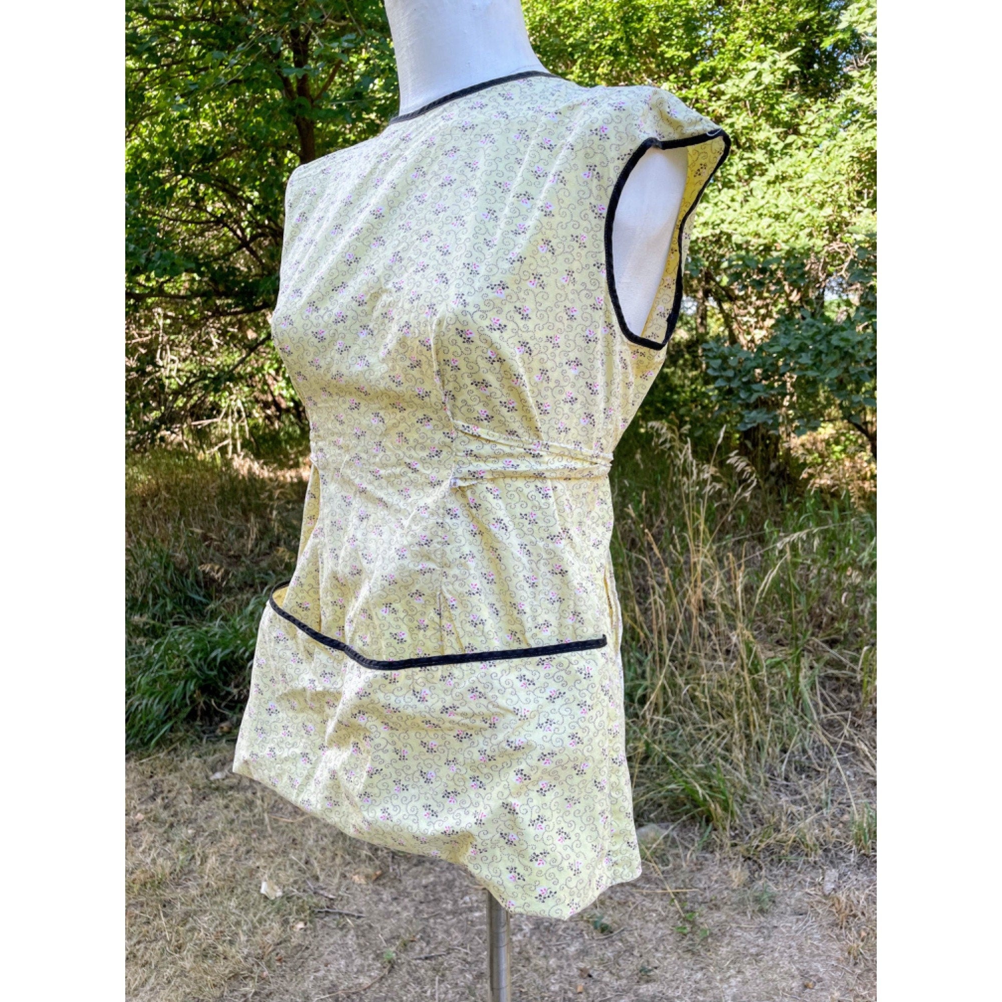 Vintage Yellow Floral Smock Full Apron Farmhouse | Shop THRILLING