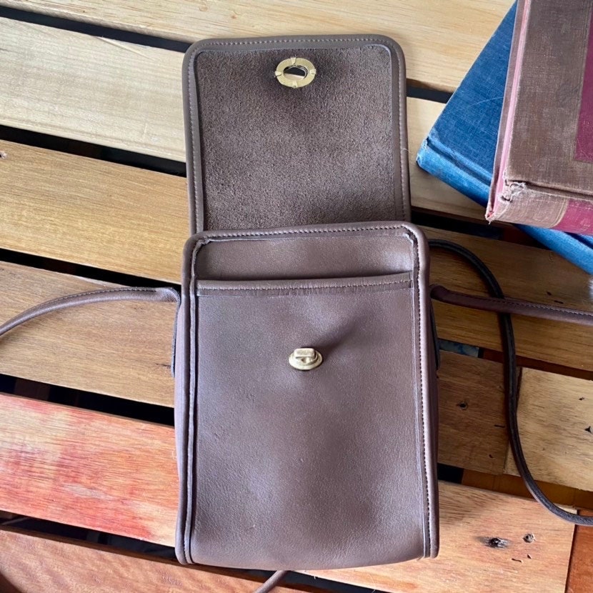 Vintage Coach 90s Scooter Bag Leather Crossbody by Coach | Shop THRILLING