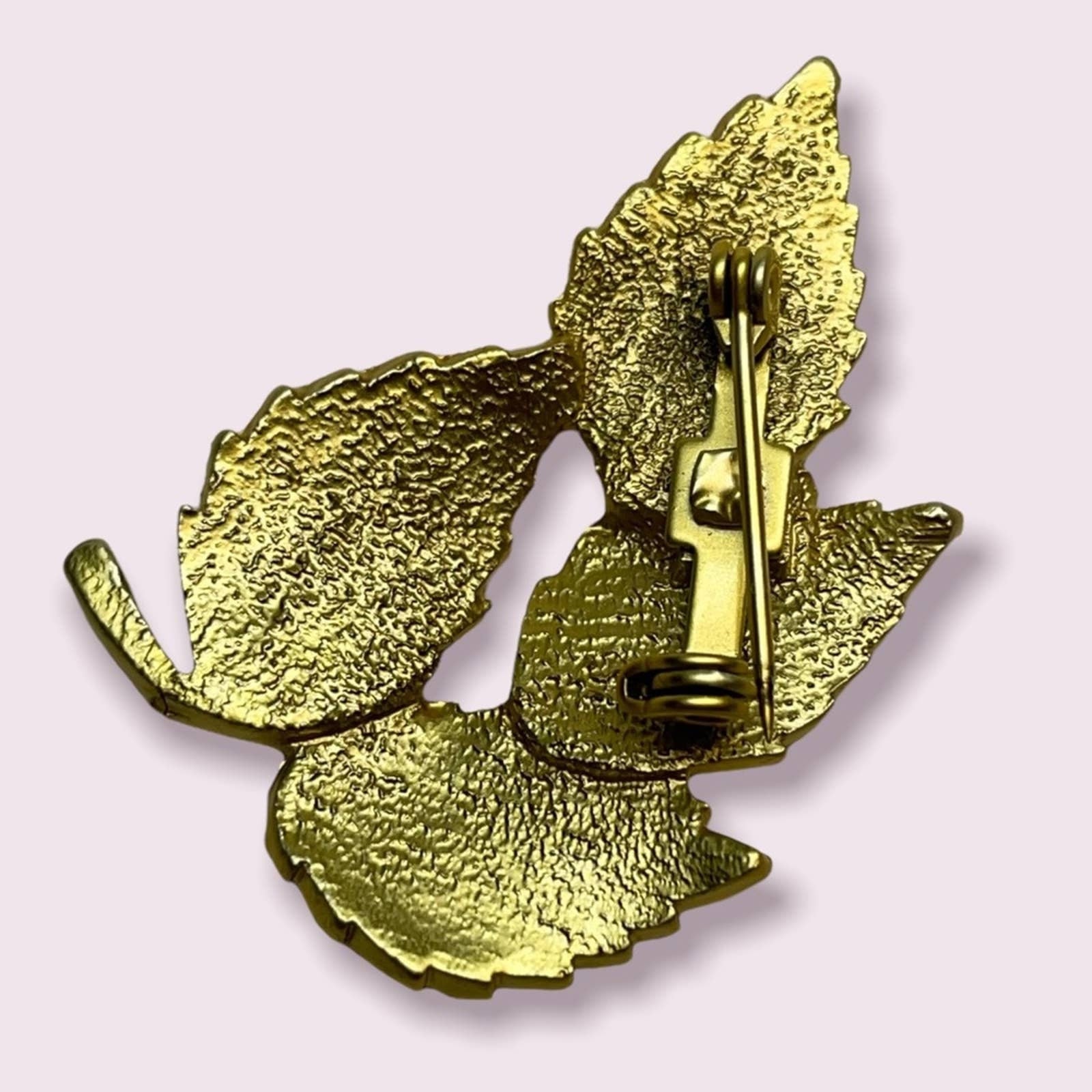 Vintage 80s/90s Gold Leaves Brooch Pin | Shop THRILLING