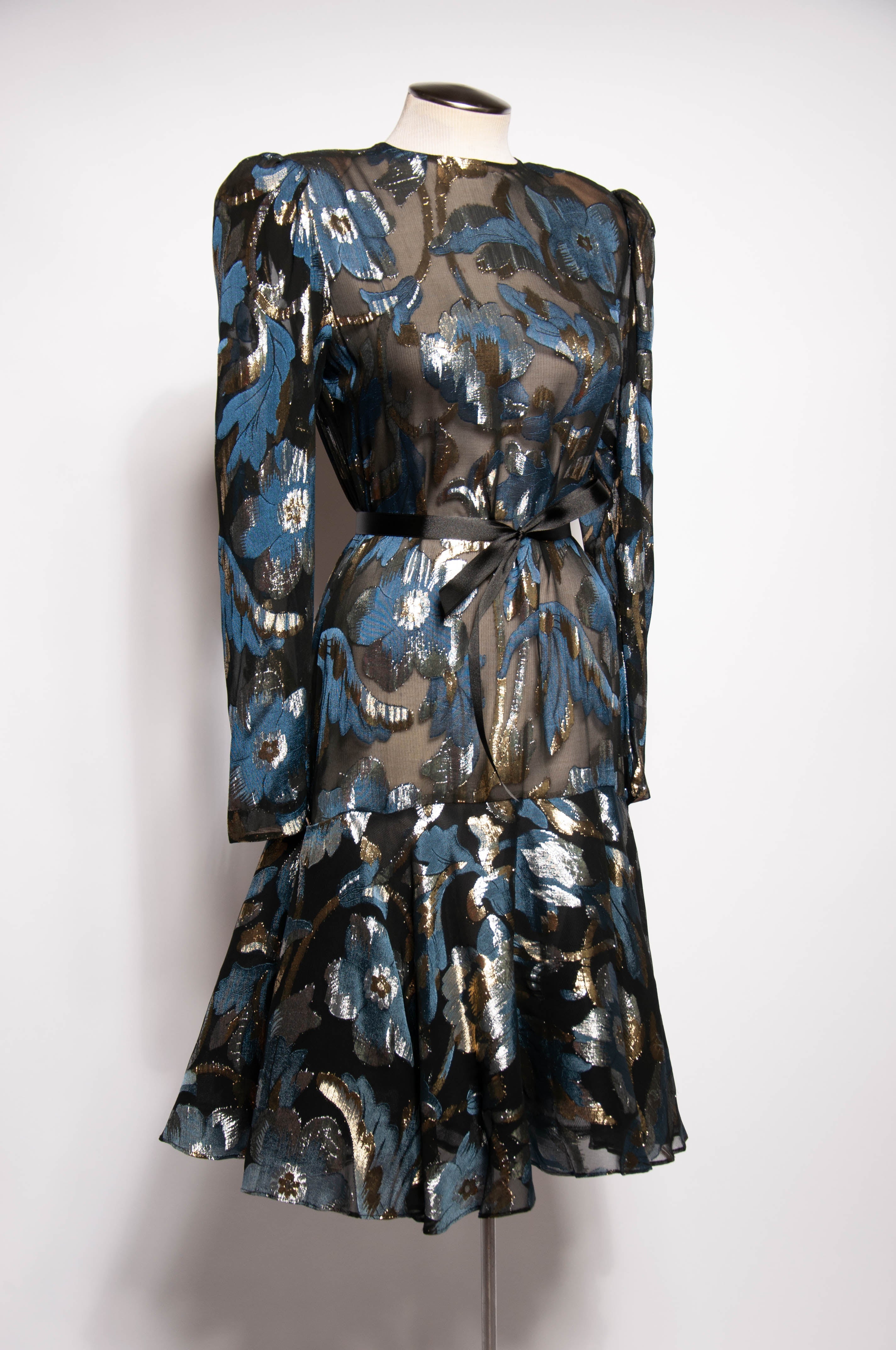 Unlabeled Victor Costa Vintage Blue and Gold Metallic Silk Cocktail Dr ...