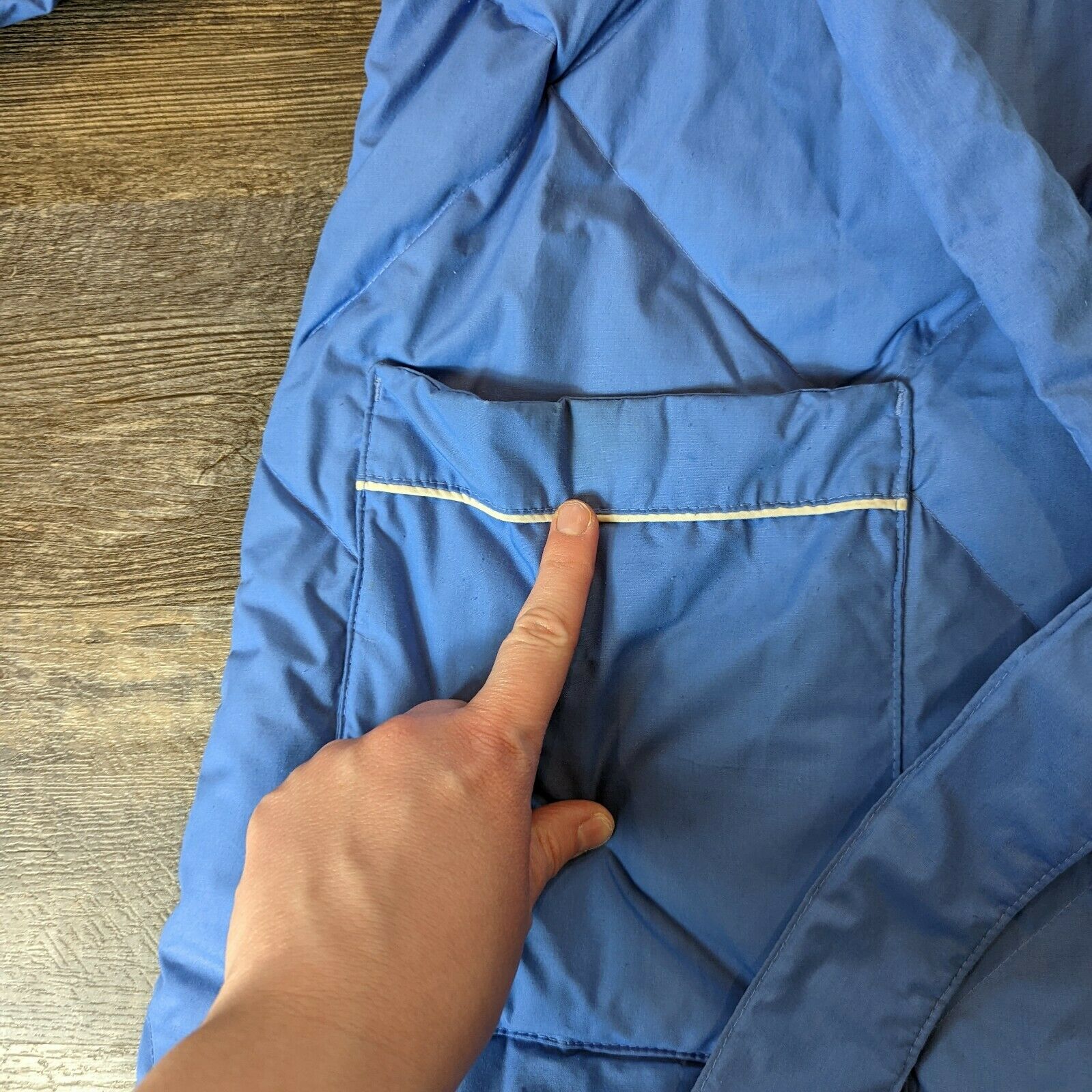 Vintage 80s-90s Goose Down Quilted Robe by Cabela's | Shop THRILLING