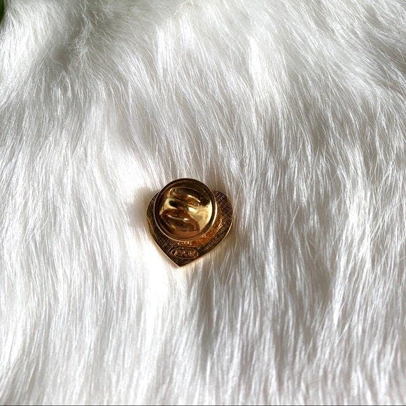 Vintage Patriotic Heart American Flag Pin by Avon | Shop THRILLING