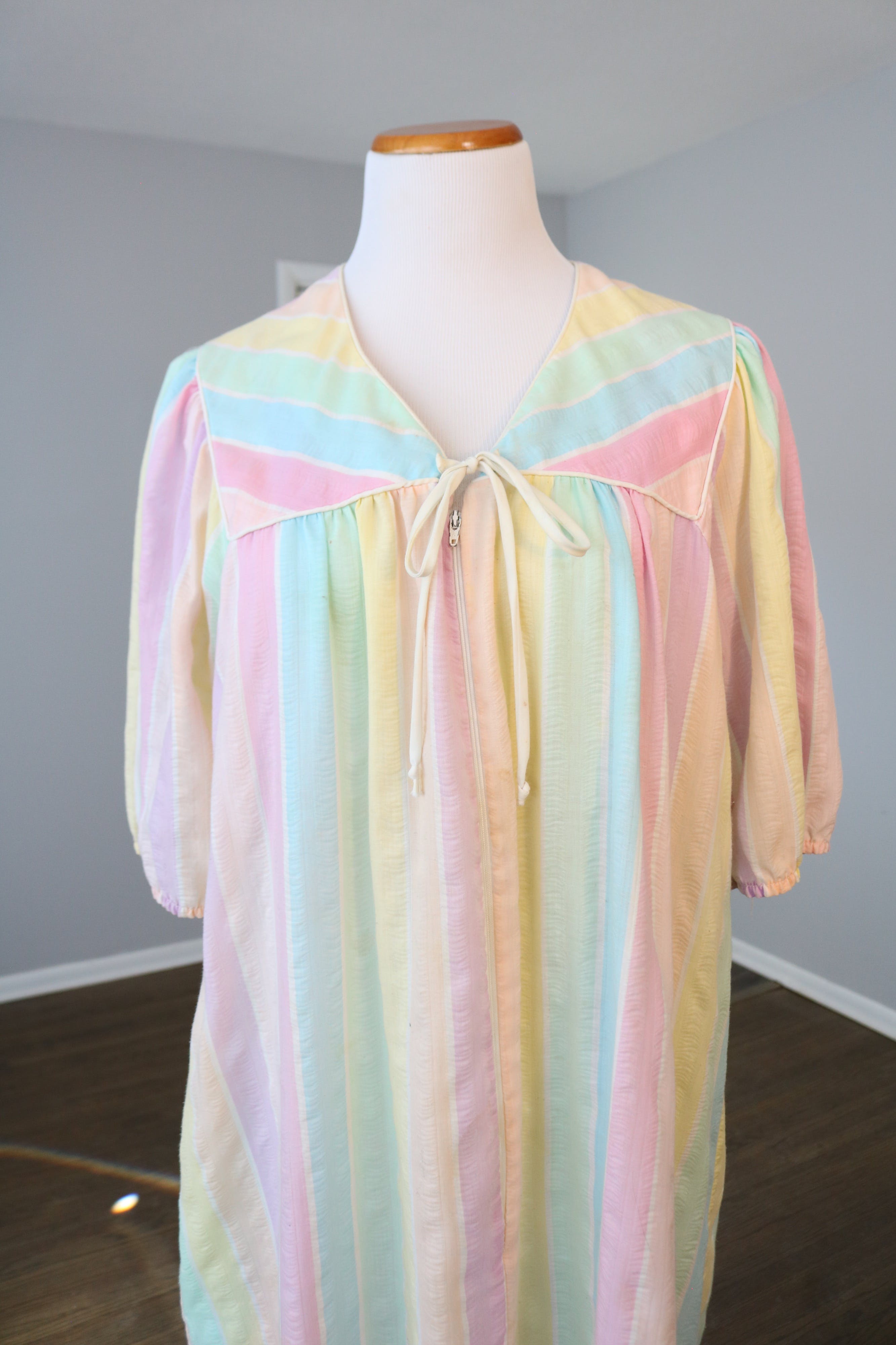 Vintage 50's/60's Pastel Housedress Robe Nightgown by Mary Barron ...