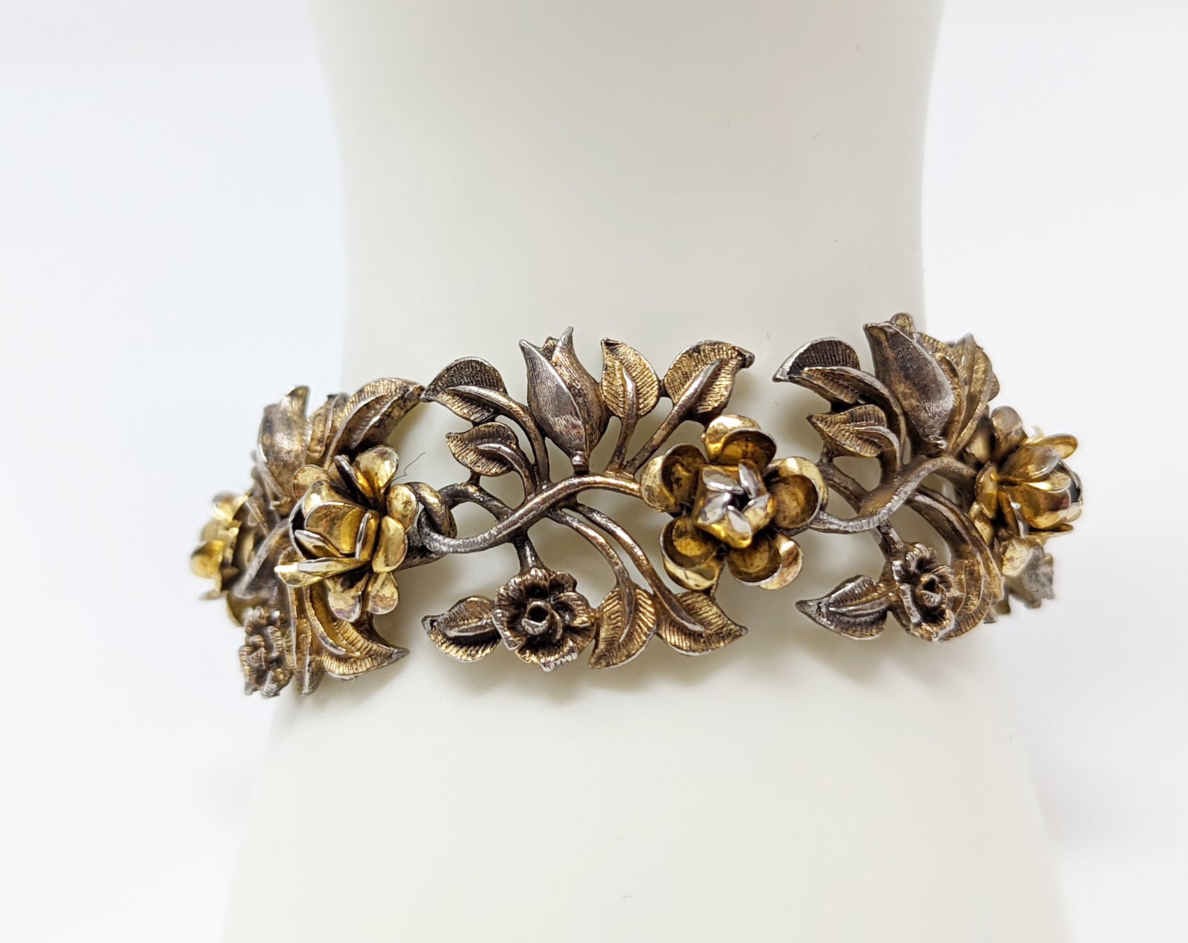 Vintage 80s Gold Silver Tone Roses Flower Clasp Bracelet | Shop THRILLING