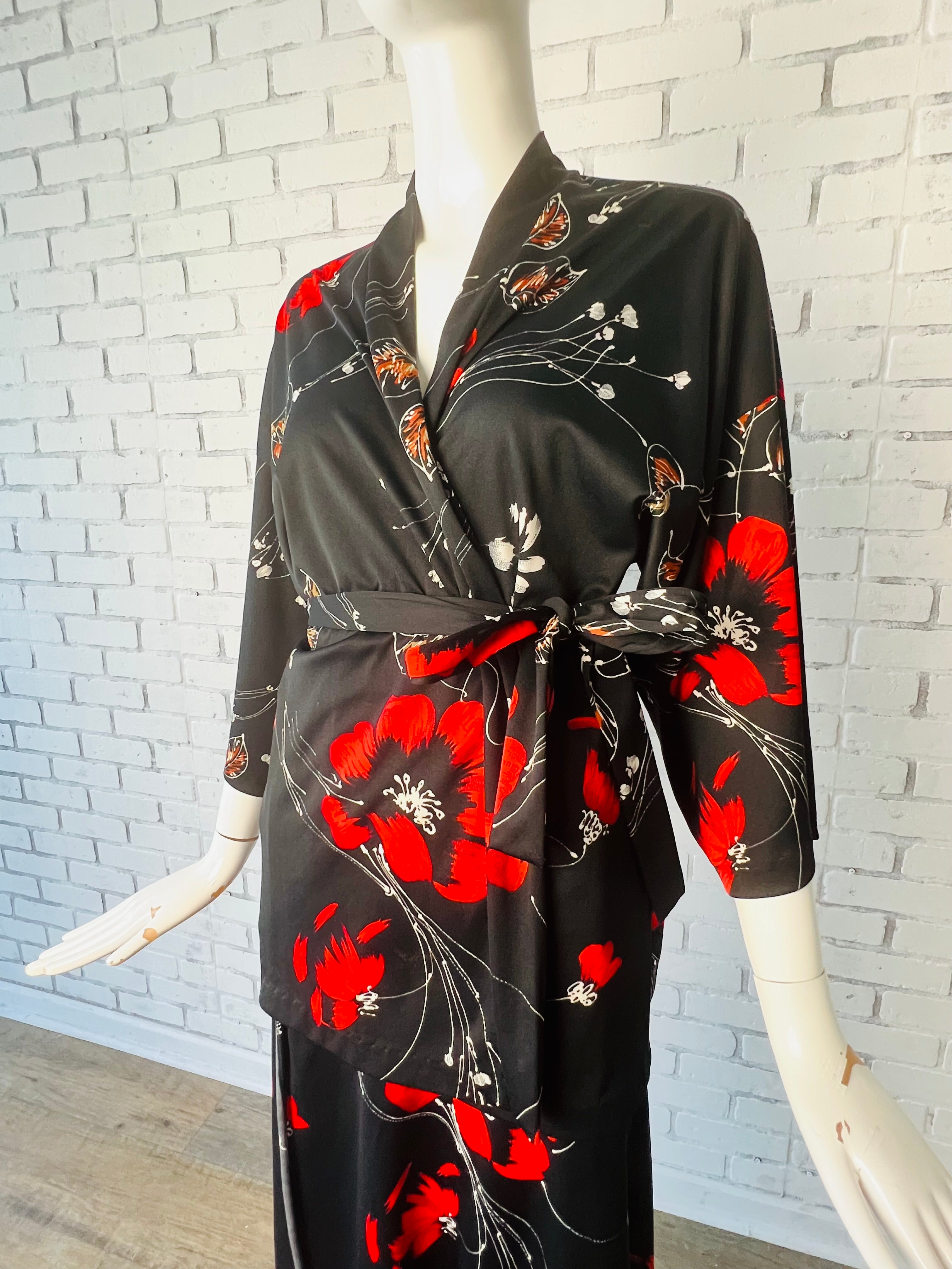 Vintage 80s Hawaiian Robe Jacket And Wrap Skirt With Sash | Shop THRILLING