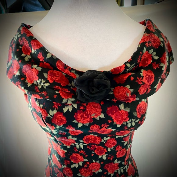 Vintage 90s Sexy Dress Red Roses Form Fit Romantic Classic | Shop THRILLING