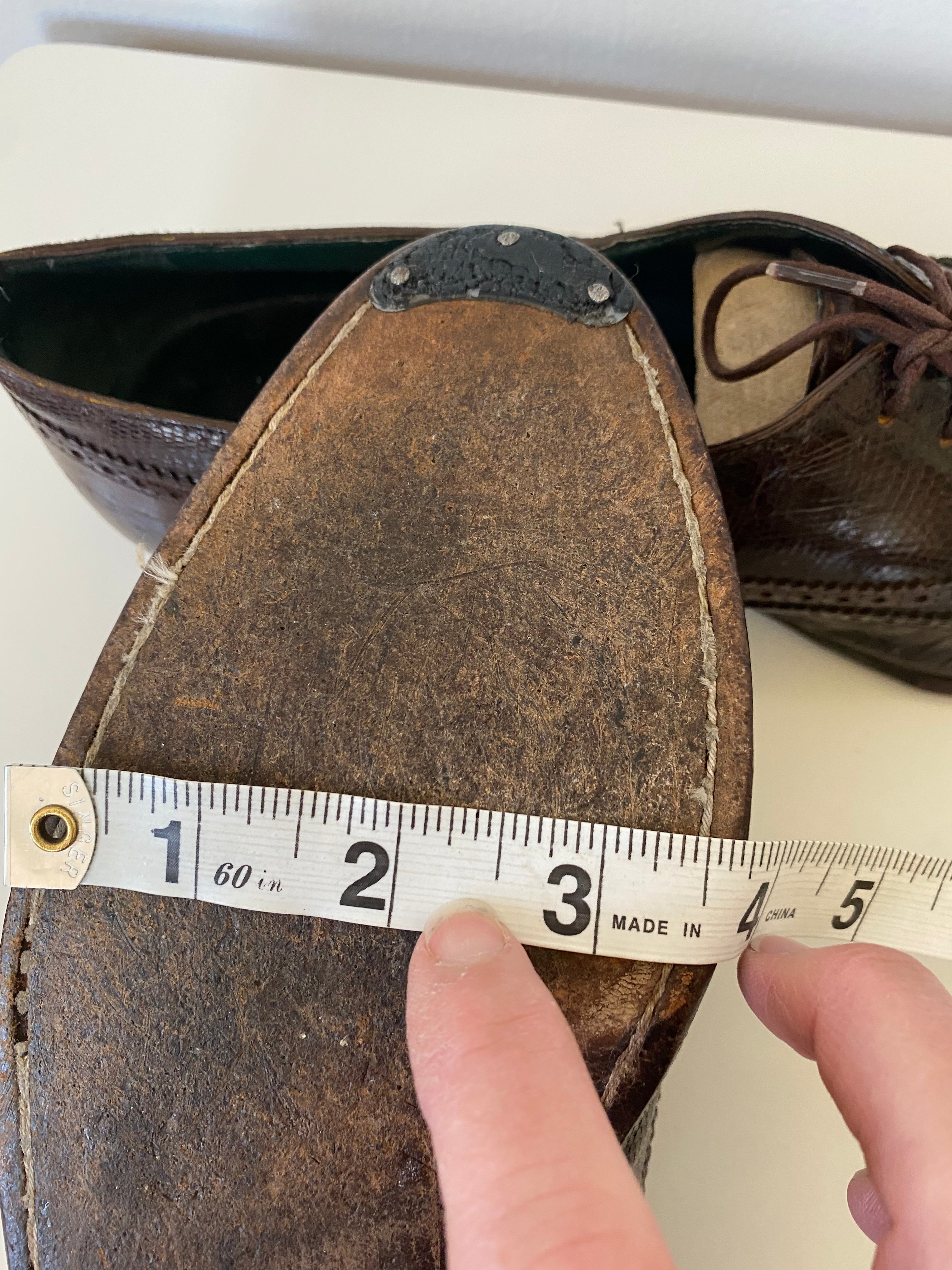 Vintage 70s/80s Wing Tip Dress Shoes By Gucci | Shop THRILLING