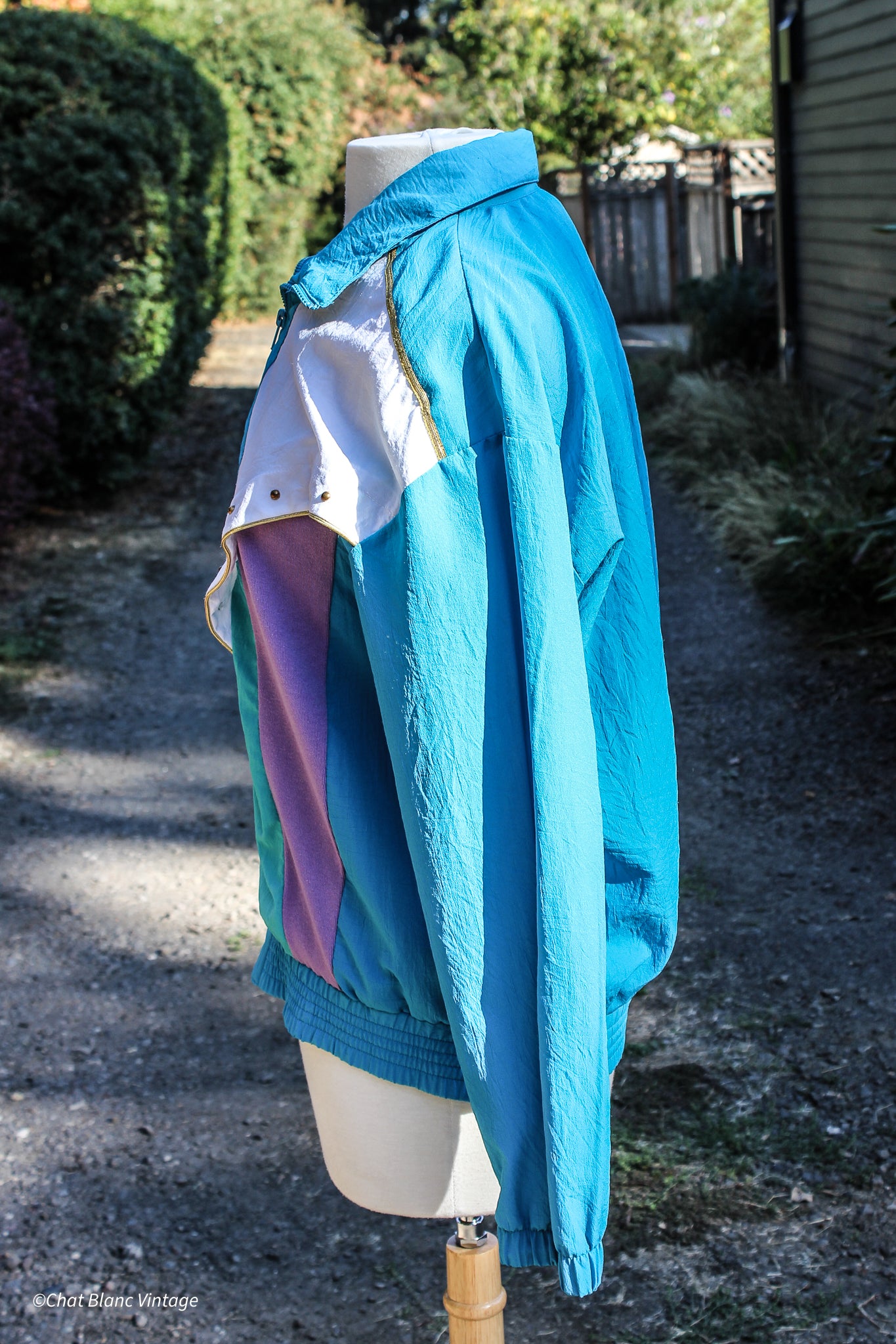 Vintage 80s/90s Blue And Gold Detailed Windbreaker By Teddi | Shop ...