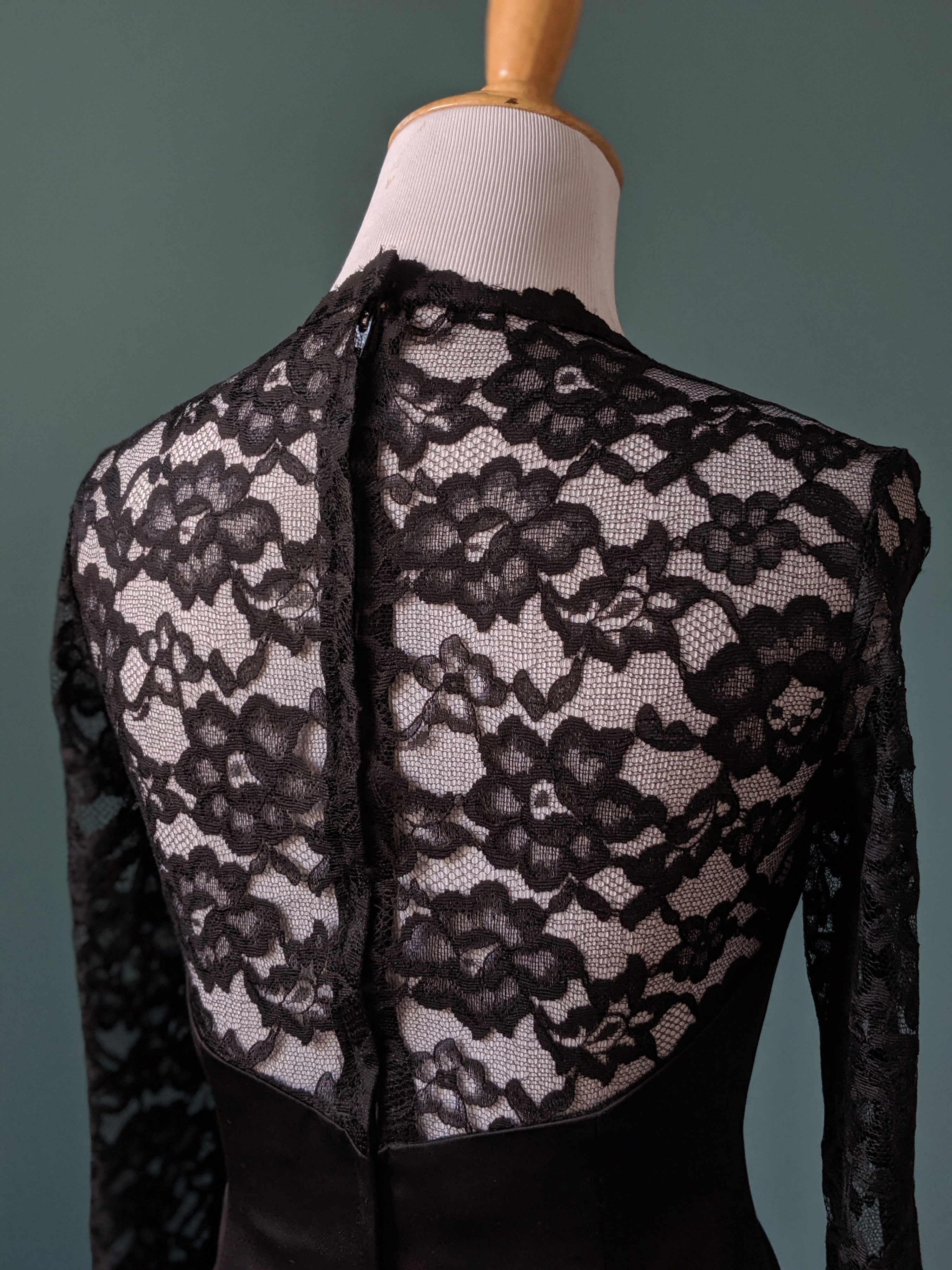 Vintage Black Lace Grace Kelly Witch Gown by Victor Costa | Shop THRILLING