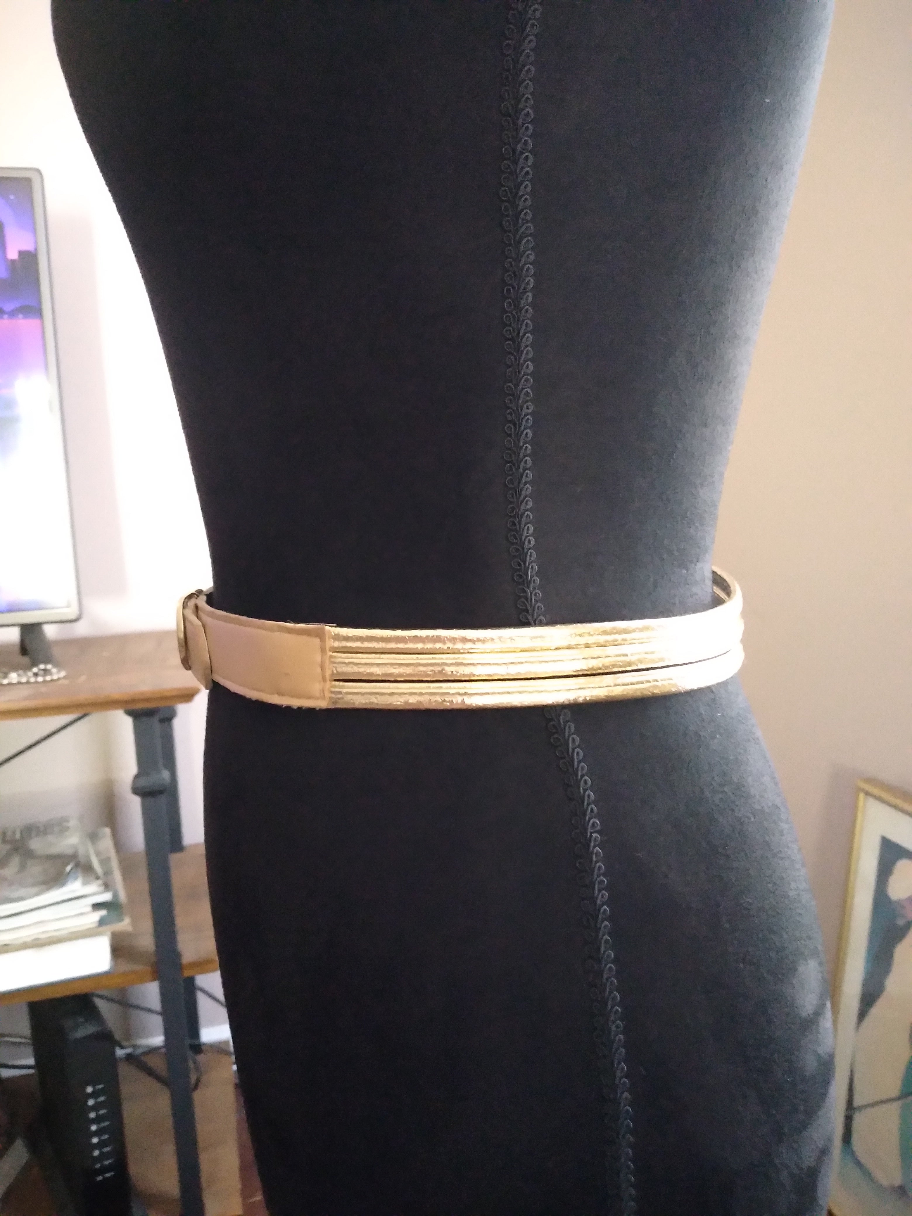Vintage 70s Gold Fabric Belt With Leather Trimmed Buckle | Shop THRILLING