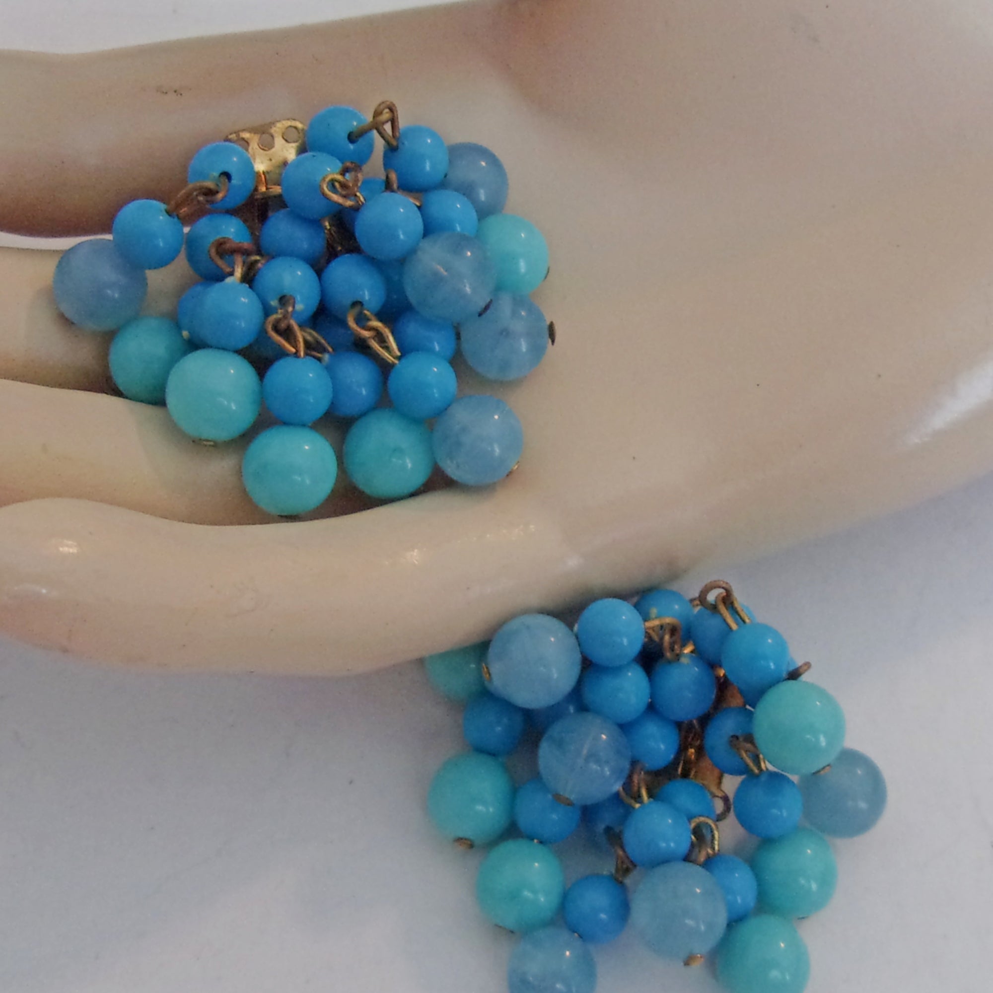 Vintage Earrings Aqua Shaker Cluster Clip On | Shop THRILLING