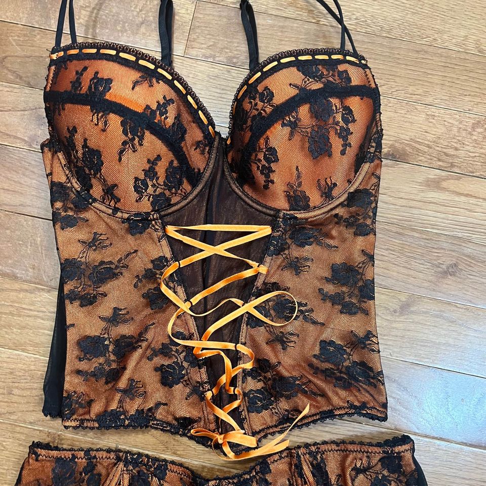 Vintage 80s/90s Orange Bustier Set 36c M | Shop THRILLING