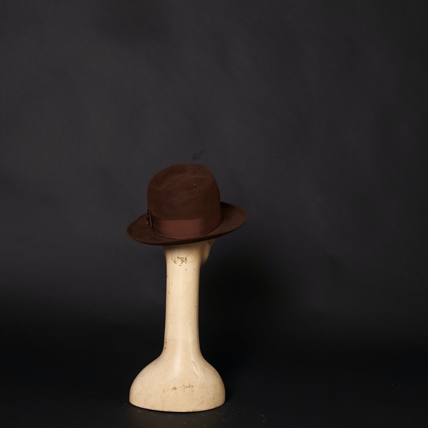 Vintage 50’s Mallory Brown Fedora Hat by Mallory | Shop THRILLING