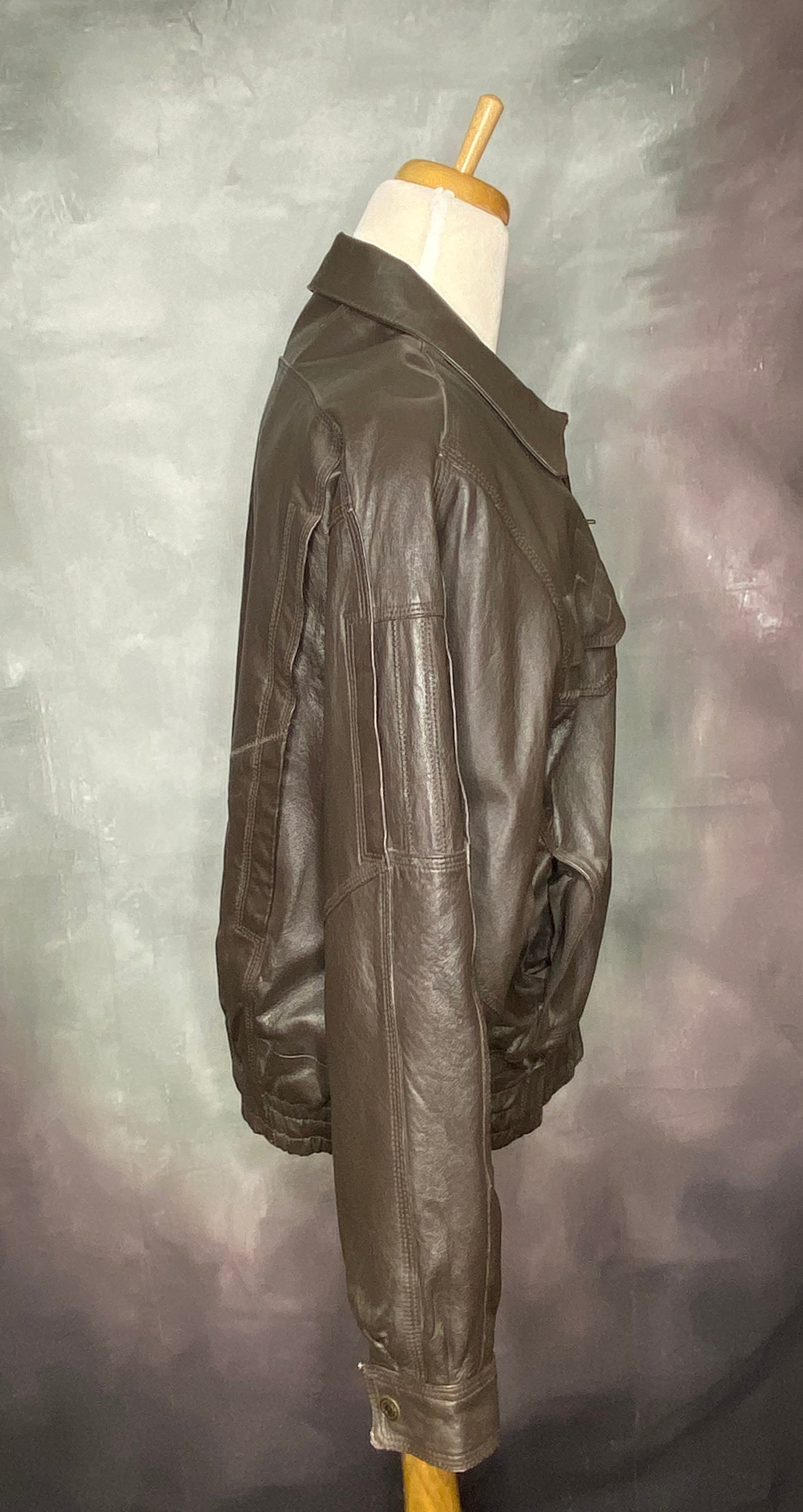 Vintage 80’s Men's Leather Bomber Jacket by Weekends | Shop THRILLING