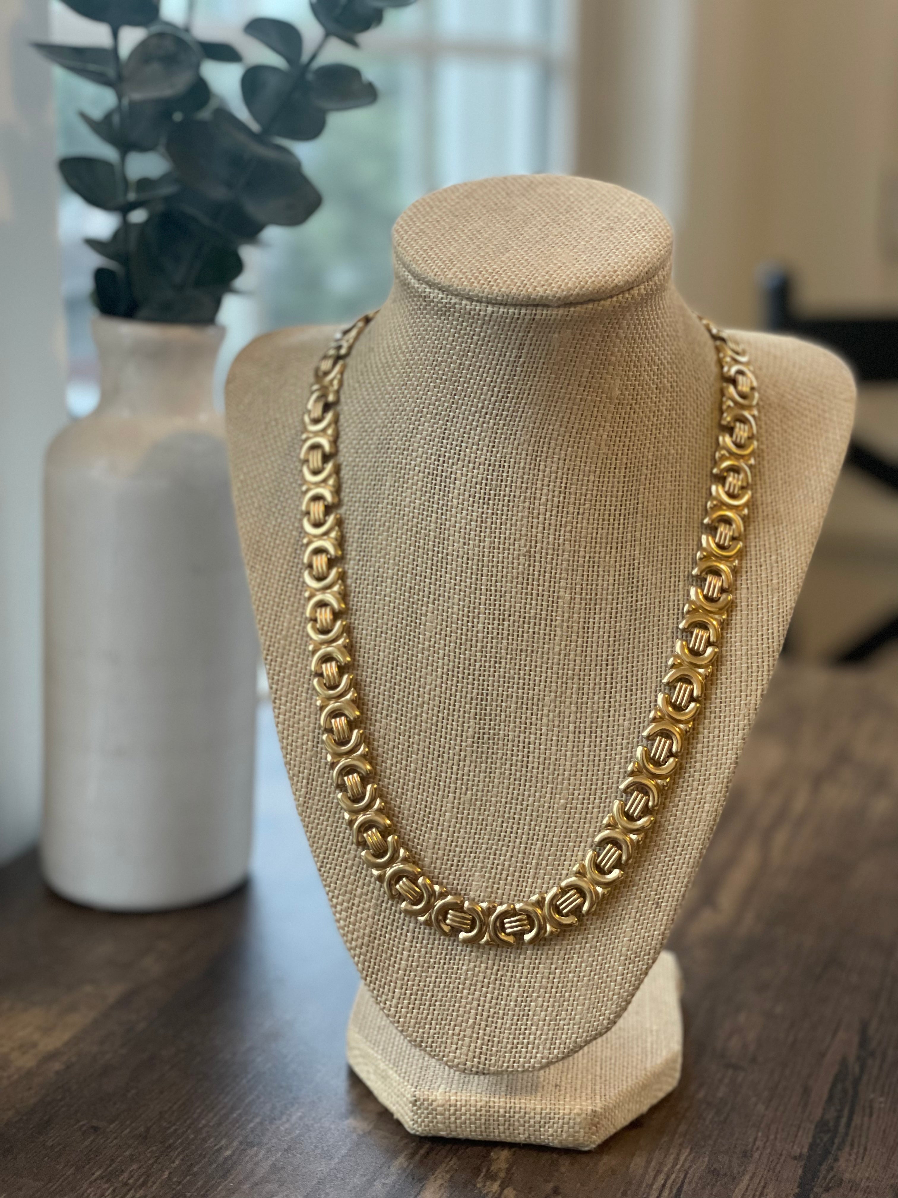 Vintage 70s/80s Flat Patterned Bib Chain | Shop THRILLING