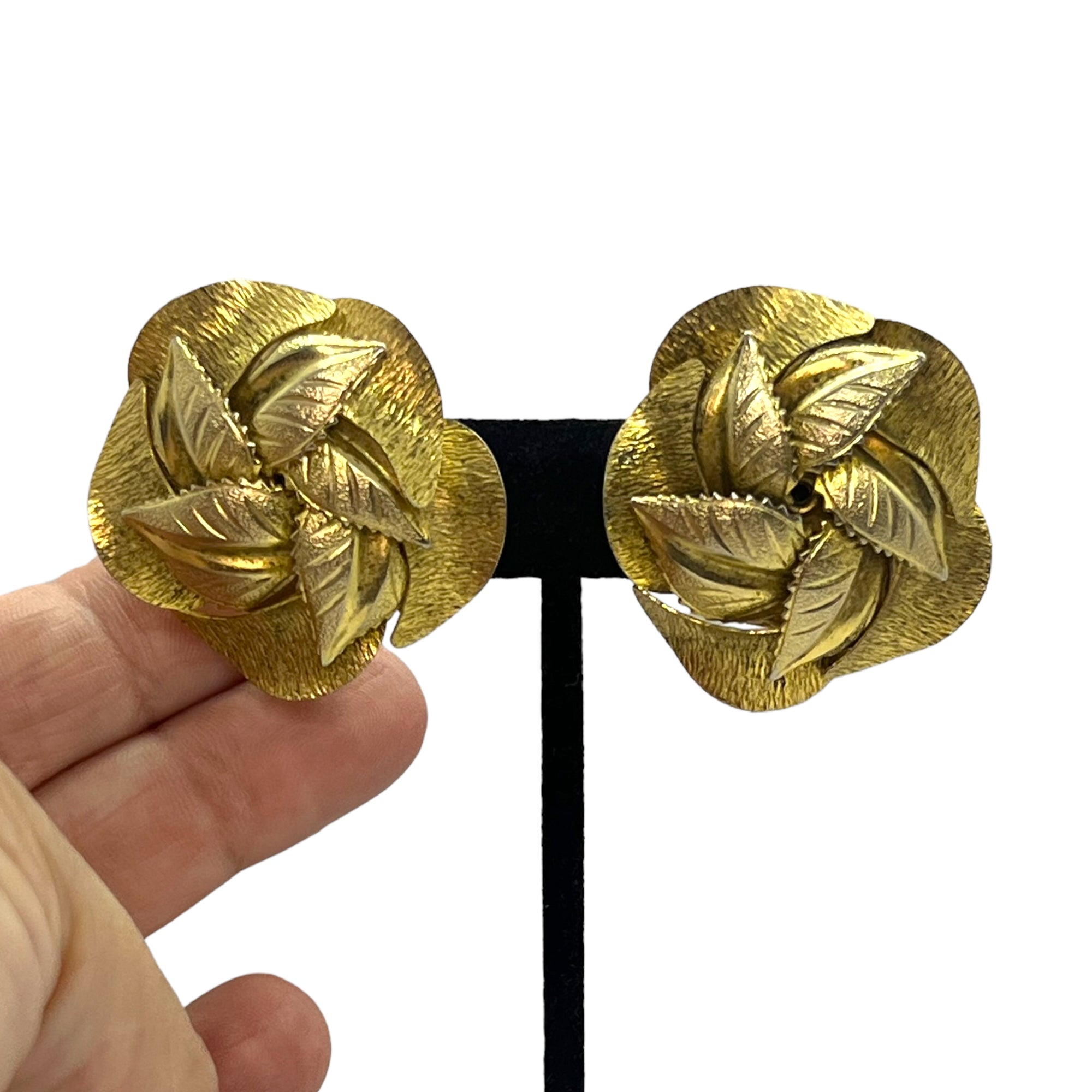 Exquisite Vintage Midcentury Gold Leaf Earrings 50s | Shop THRILLING