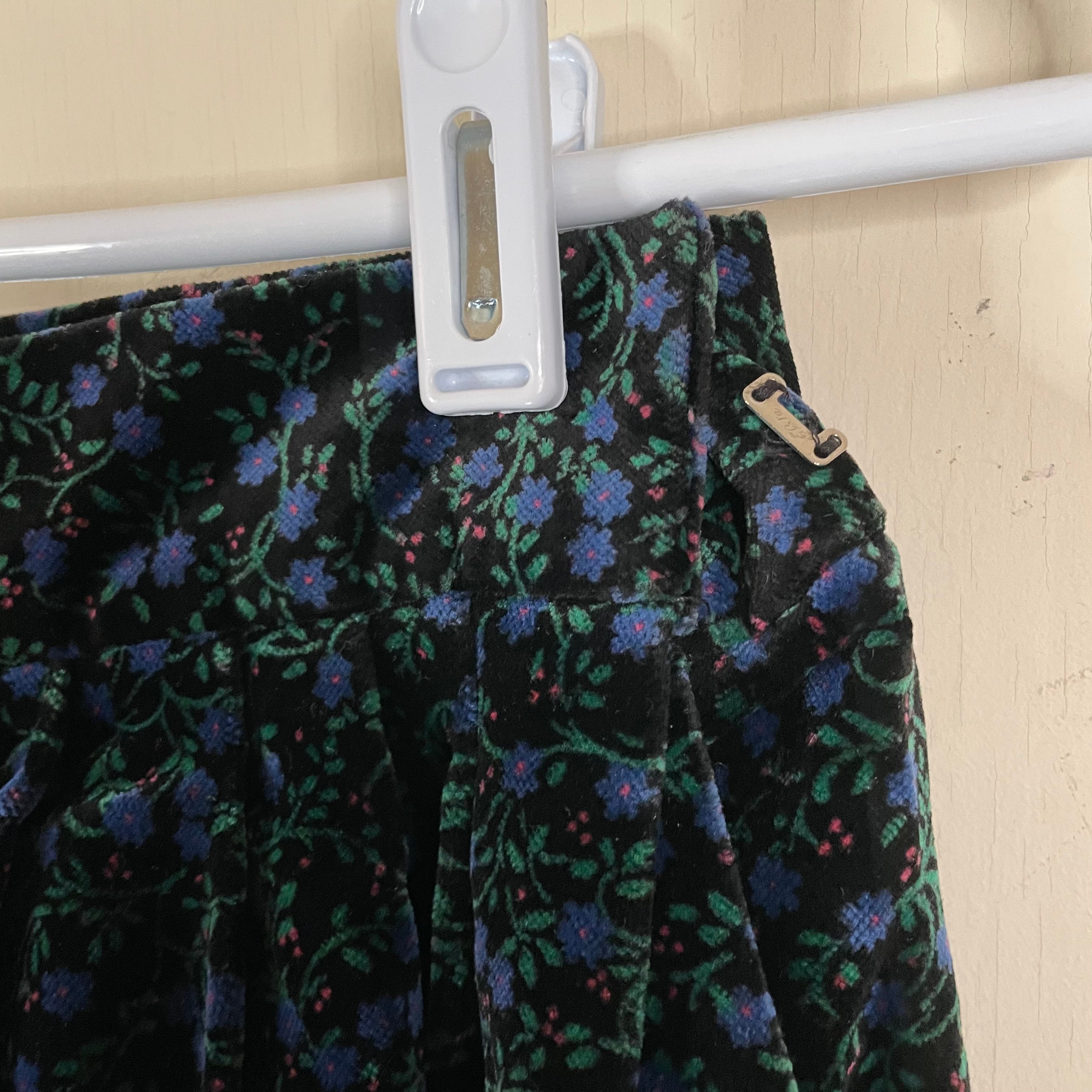 Vintage 70s/80s Floral Velvet Maxi Skirt By Carroll Reed | Shop THRILLING