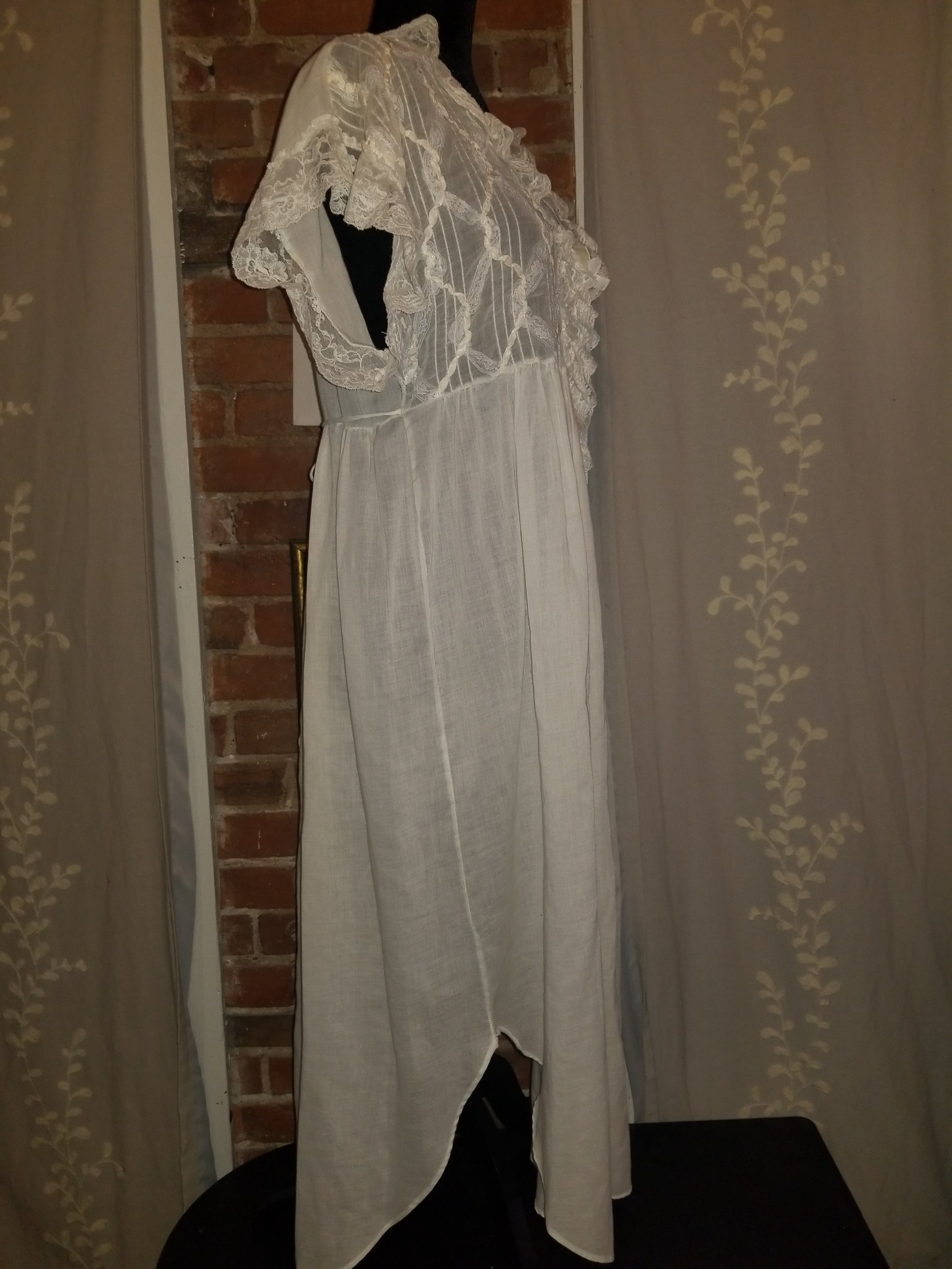 Vintage Long Thin Gauzy White Short Sleeve Nightgown by Gilligan O ...