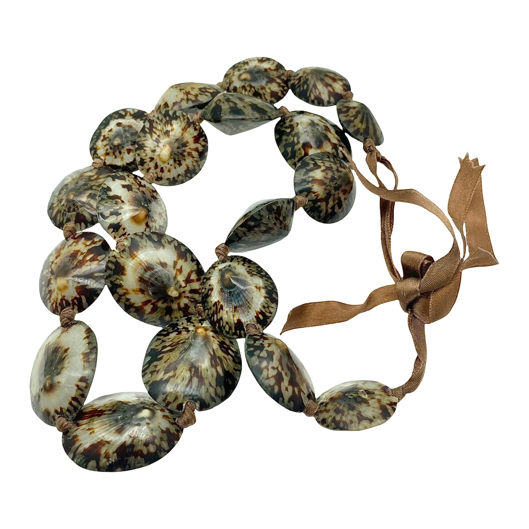 Vintage Hawaiian Opichi Limpet Shell Long Necklace | Shop THRILLING