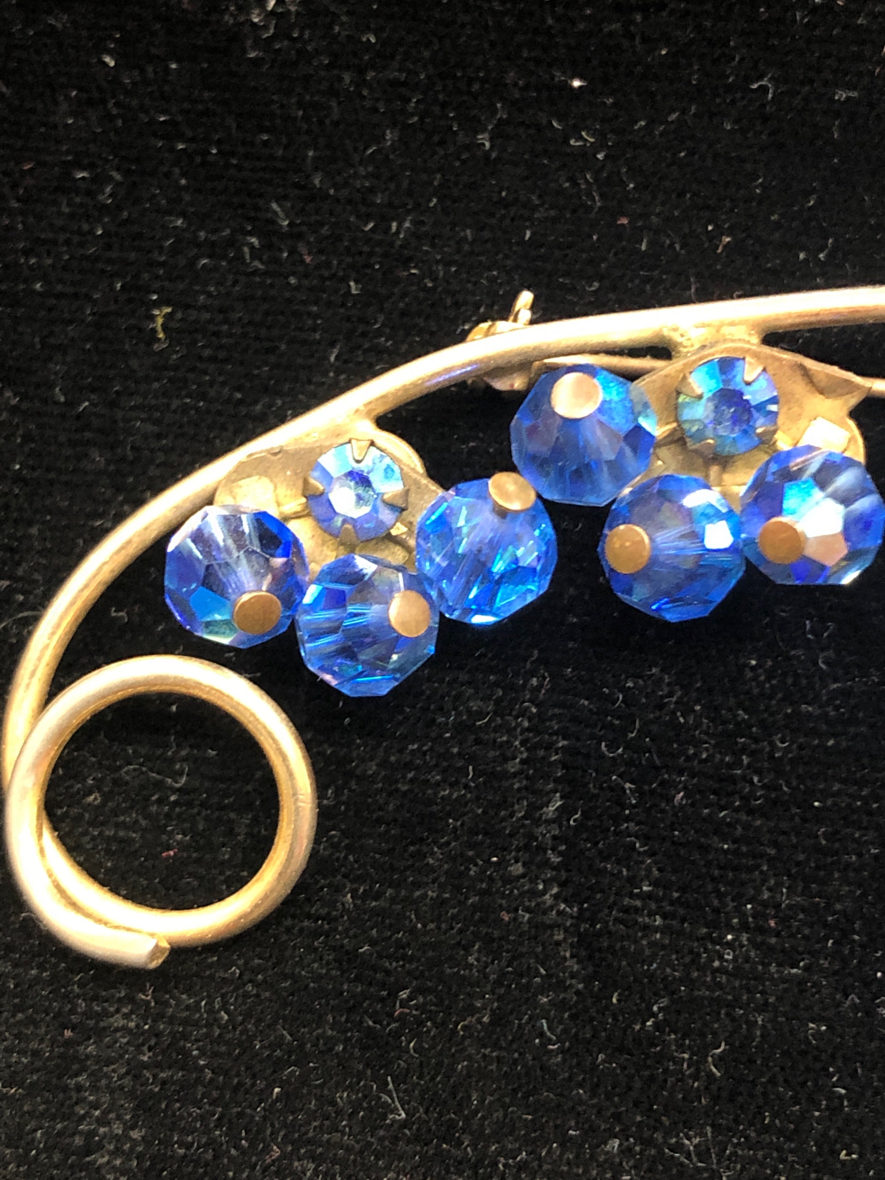Vintage 50’s Blue Crystal Jewel Bead Pin | Shop THRILLING
