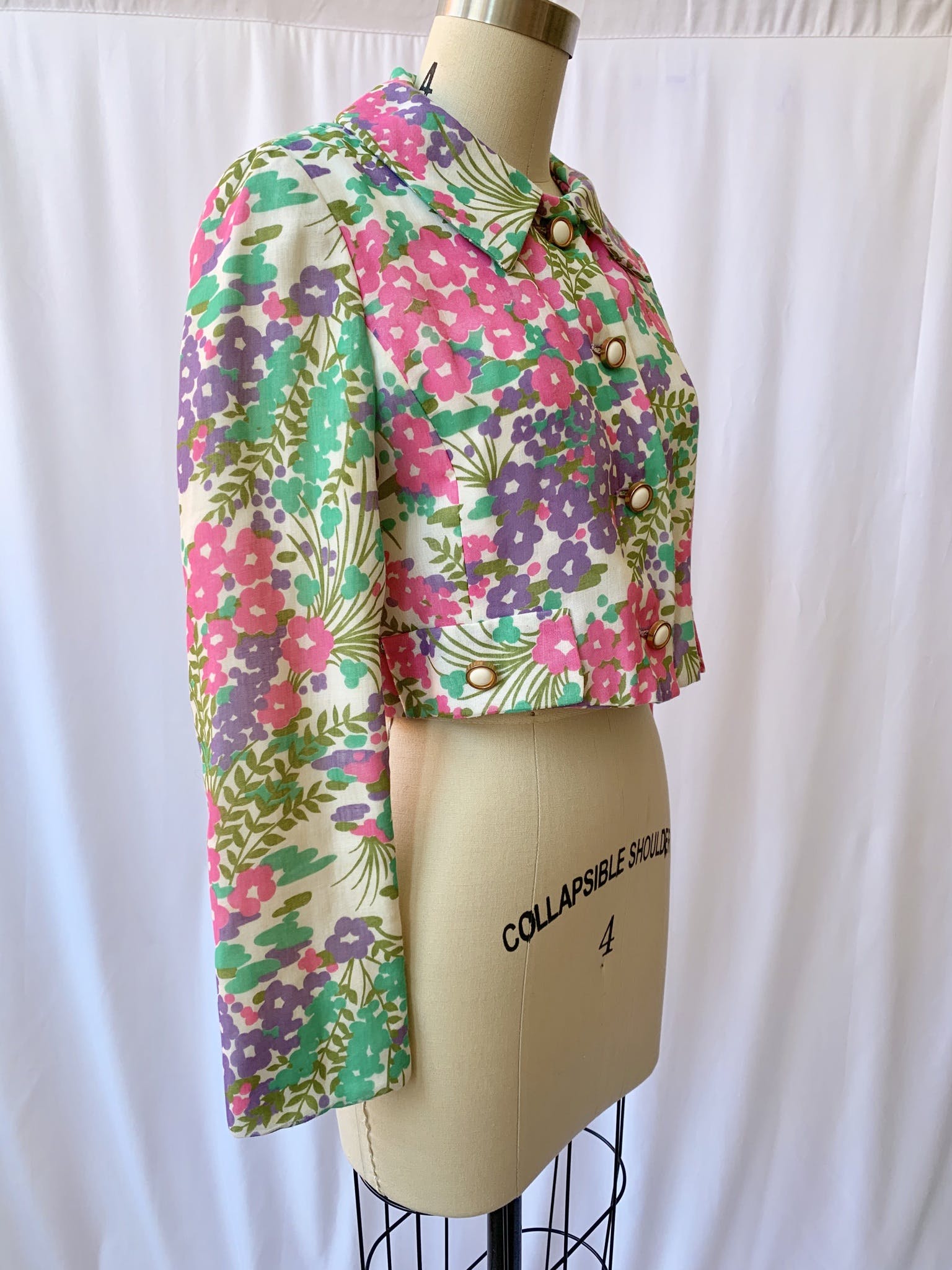 Vintage 60's Floral Cropped Jacket | Shop THRILLING