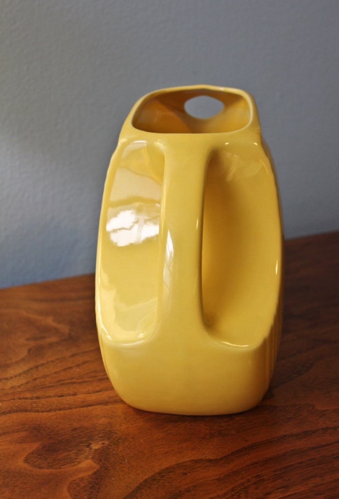Vintage 80s Bright Yellow Disc Pitcher By Fiestaware | Shop THRILLING