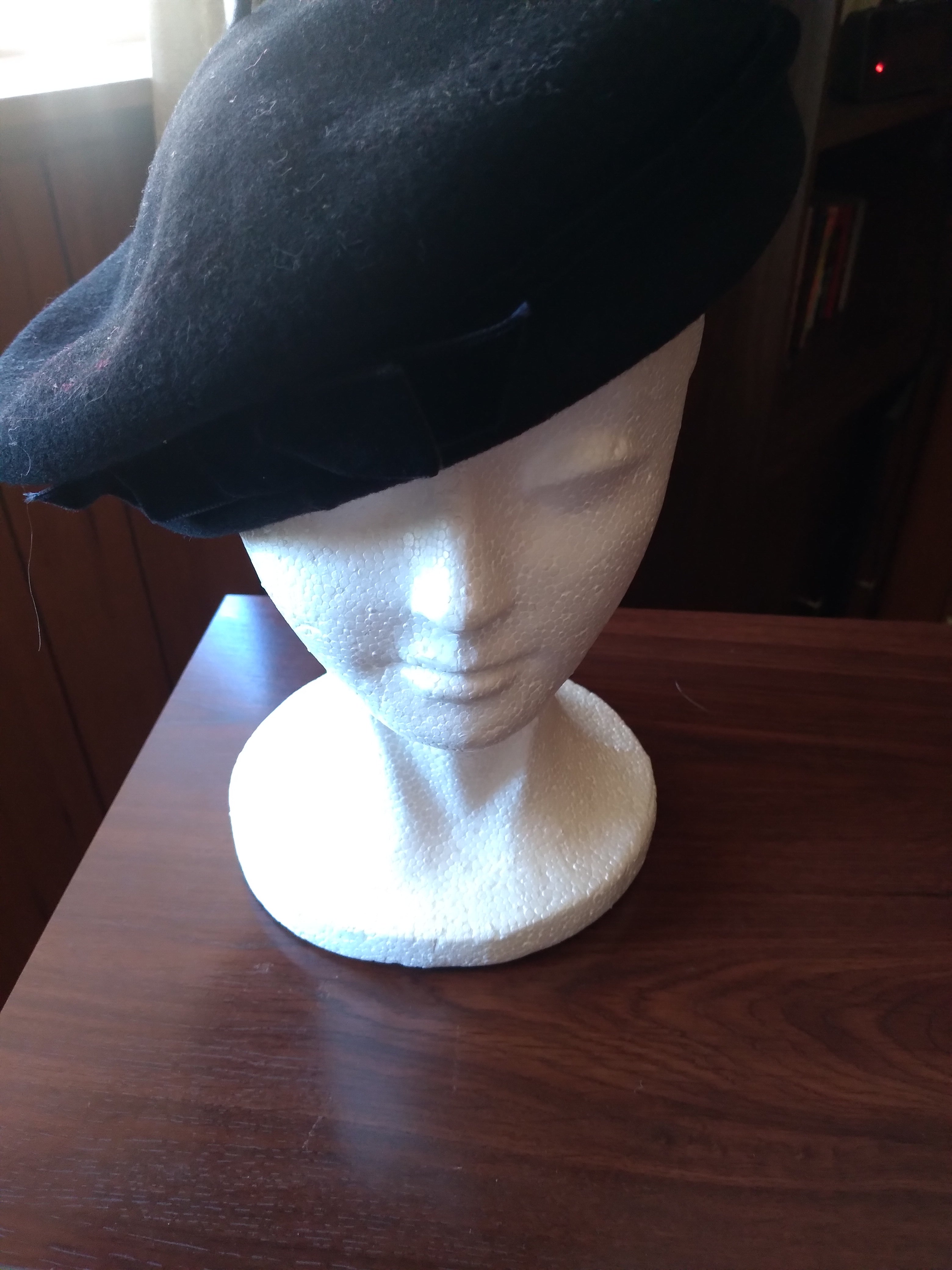 Vintage 70s/80s Classic Black Beret By Pierre Laulhère | Shop THRILLING